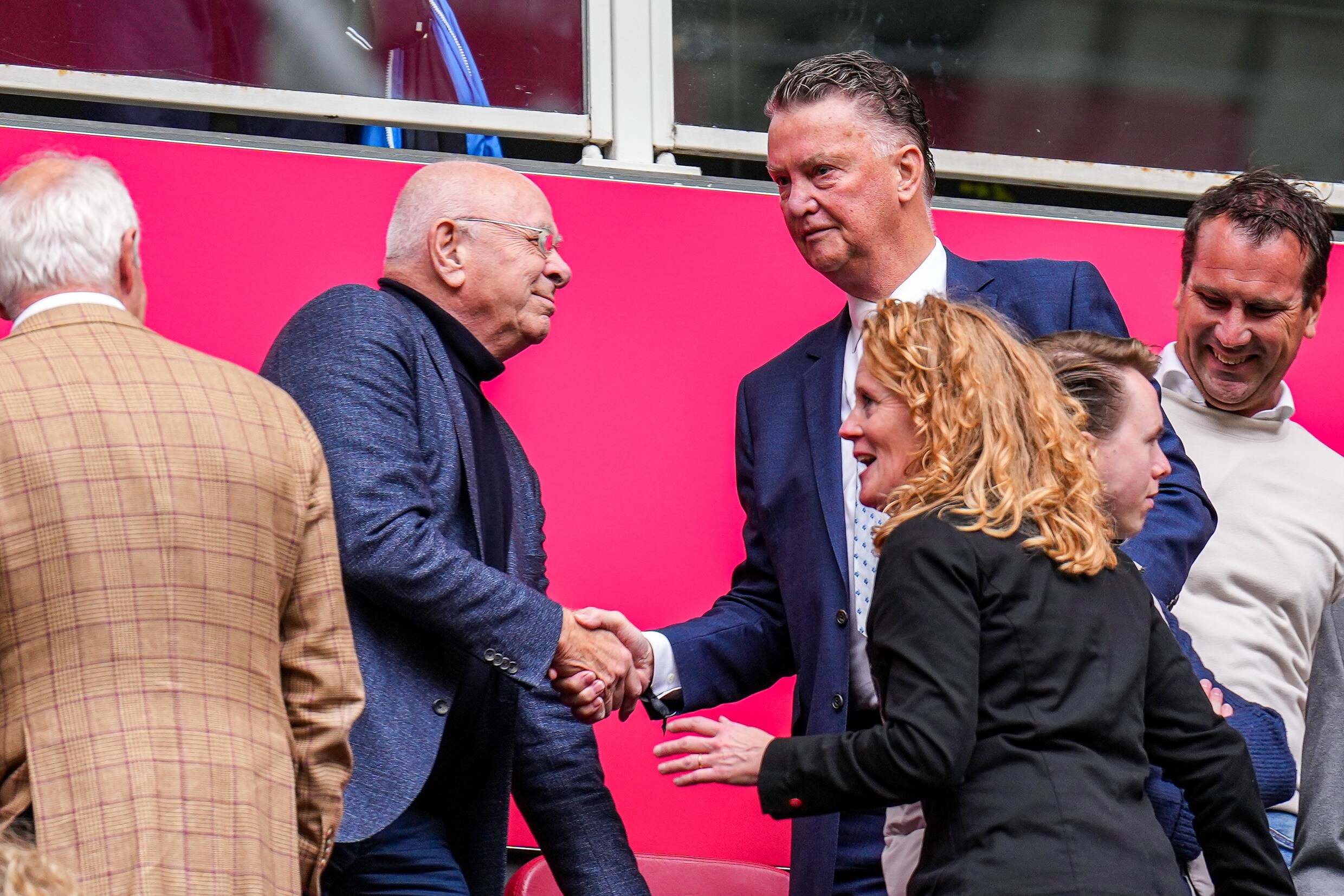 Kan Van Gaal een treinramp-in-slow-motion afwenden bij Ajax? | Het Parool