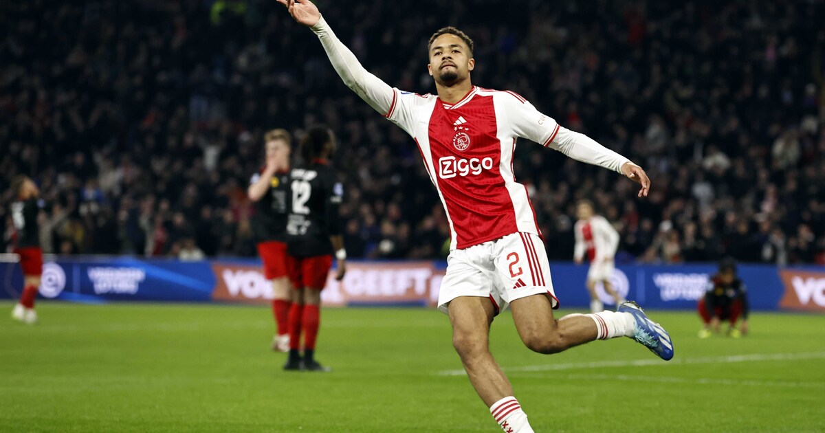 Ajacied Devyne Rensch: ‘Ik hou mij totaal niet bezig met de ...