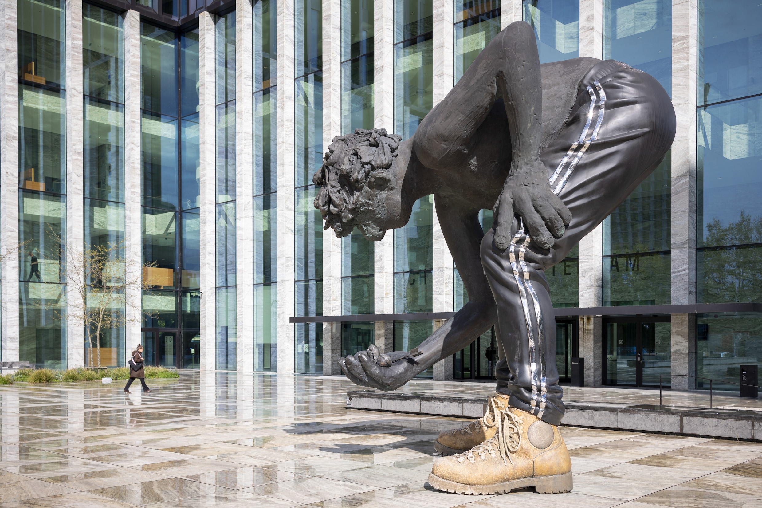Twintigers krijgen celstraf voor voorbereiden verkrachting in Amsterdam ...