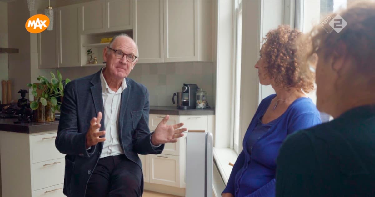 Toen Philip Freriks vertelde over de vrijpostige seksuele voorlichting uit die tijd, kreeg ze ...