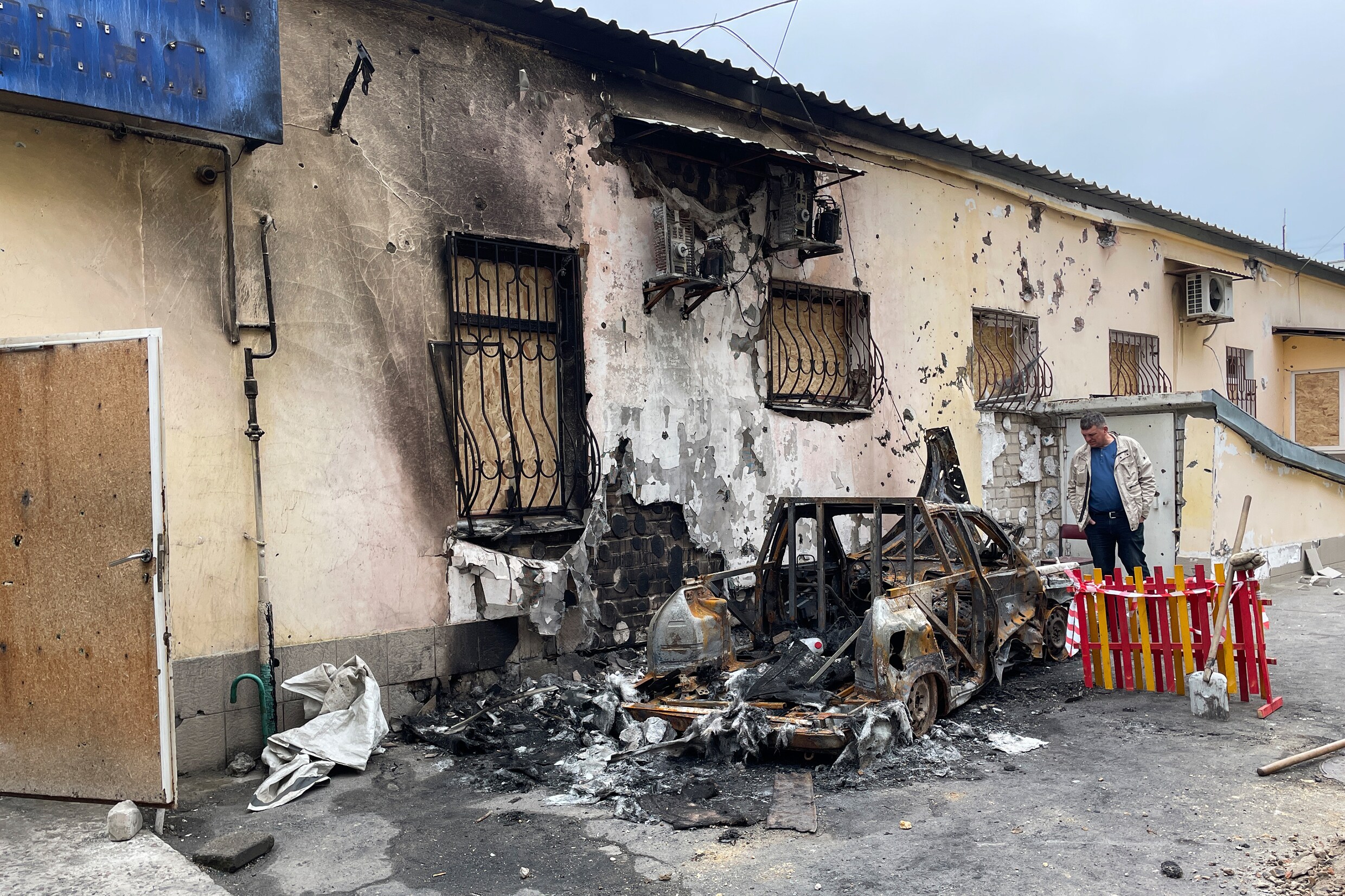 Artjom (9) groeit op tussen de bombardementen in Cherson. ‘Ik aai mijn ...