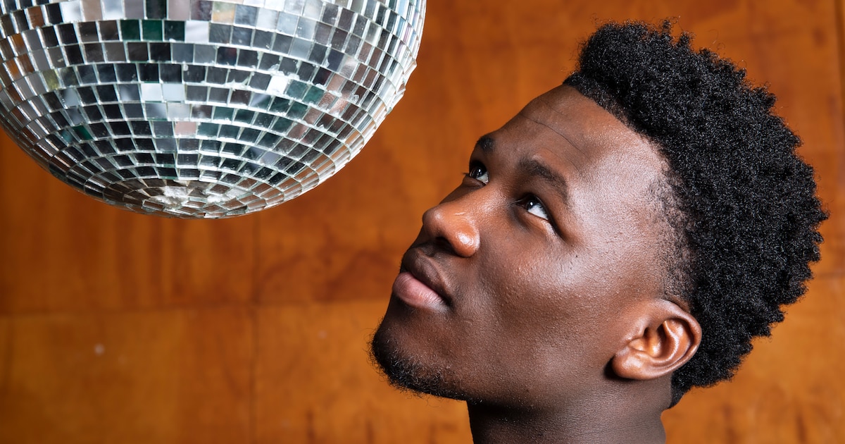 Zanger Claude kwam als klein kind naar Nederland: ‘In Afrika had ik ...