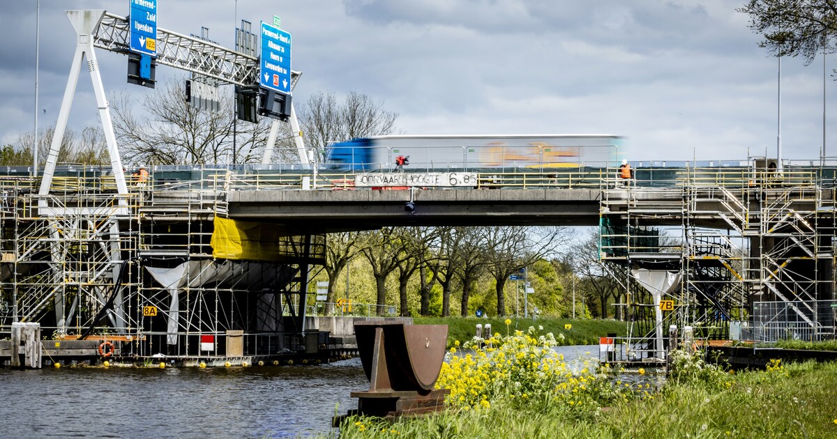 Rijstrook minder op A7, lange file richting Amsterdam | Het Parool