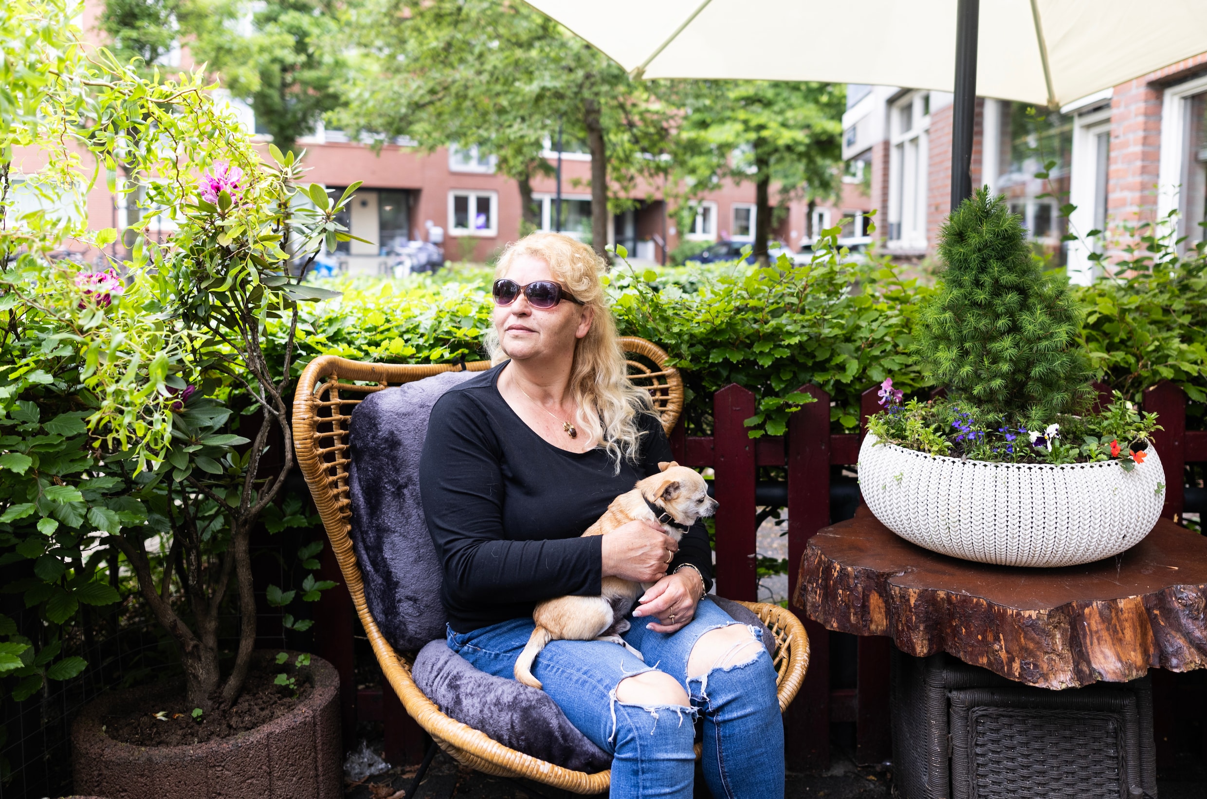 Paula Deubel kan nauwelijks lopen en mist haar gestolen Canta: ‘Ik ben ...