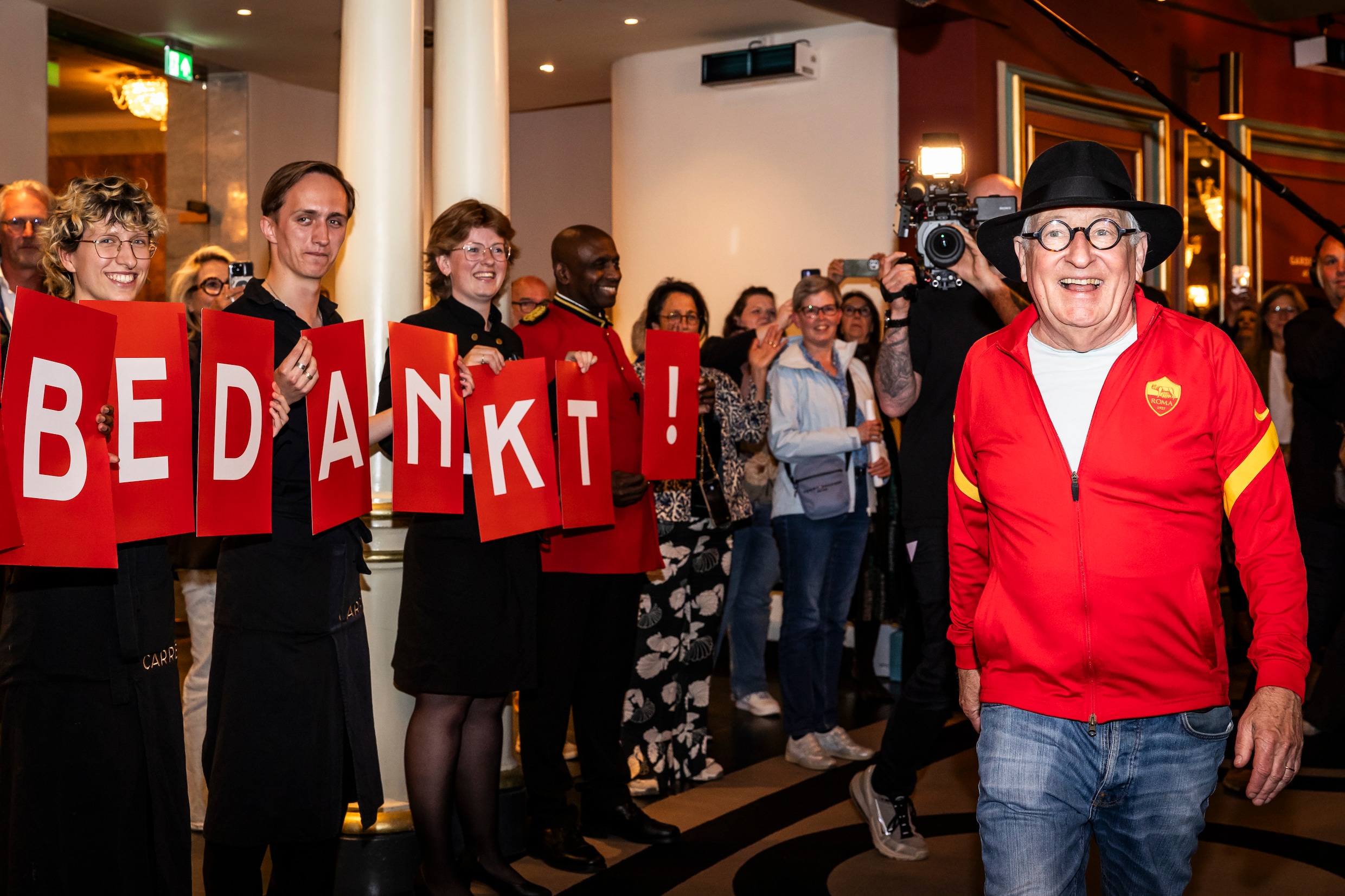 Fans gaan Youp van ’t Hek missen: ‘Hij heeft speciale humor: wrang ...