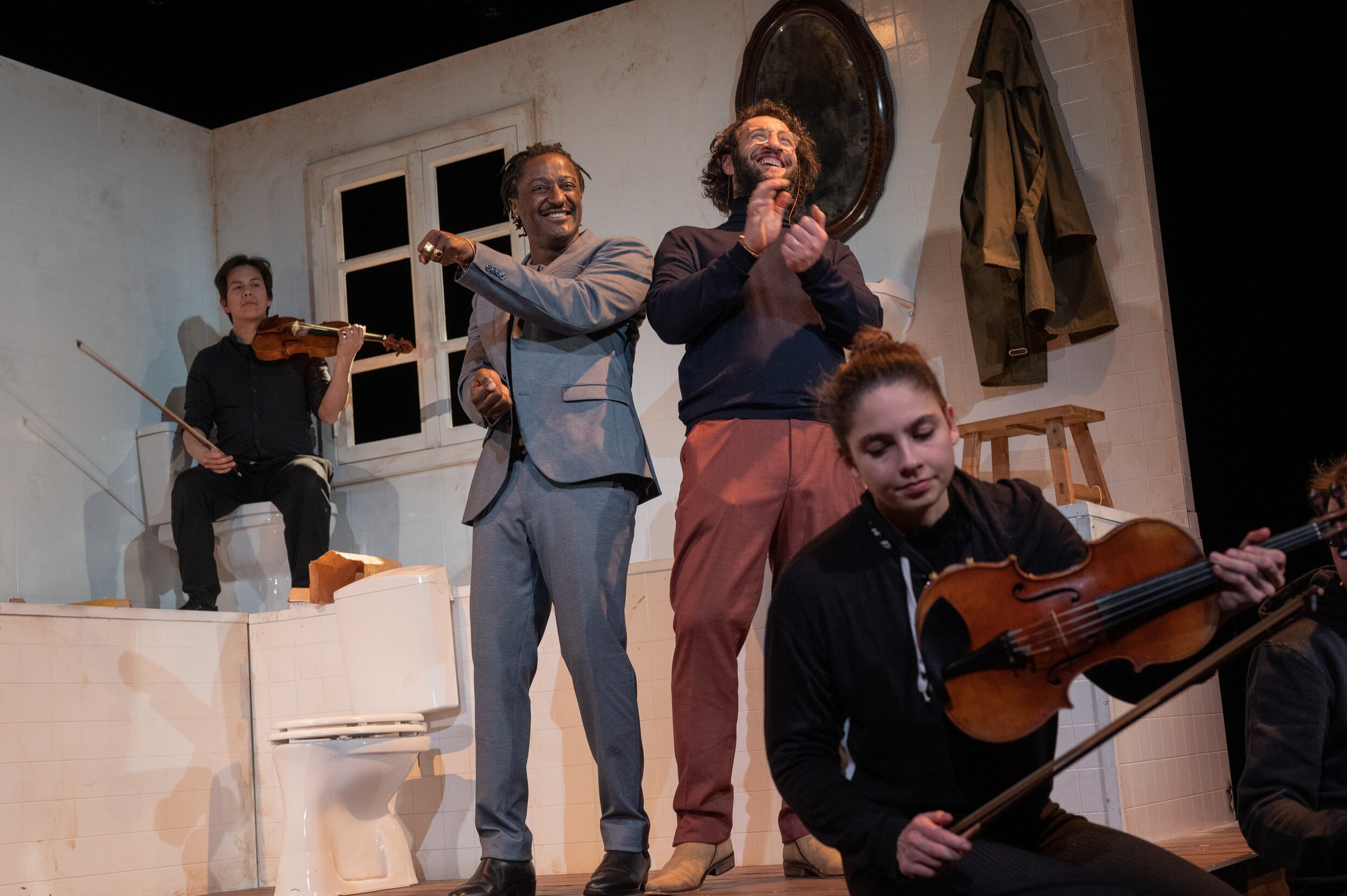 Acteurs George Tobal en Adam Kissequel: ‘Het leven krijgt alleen ...