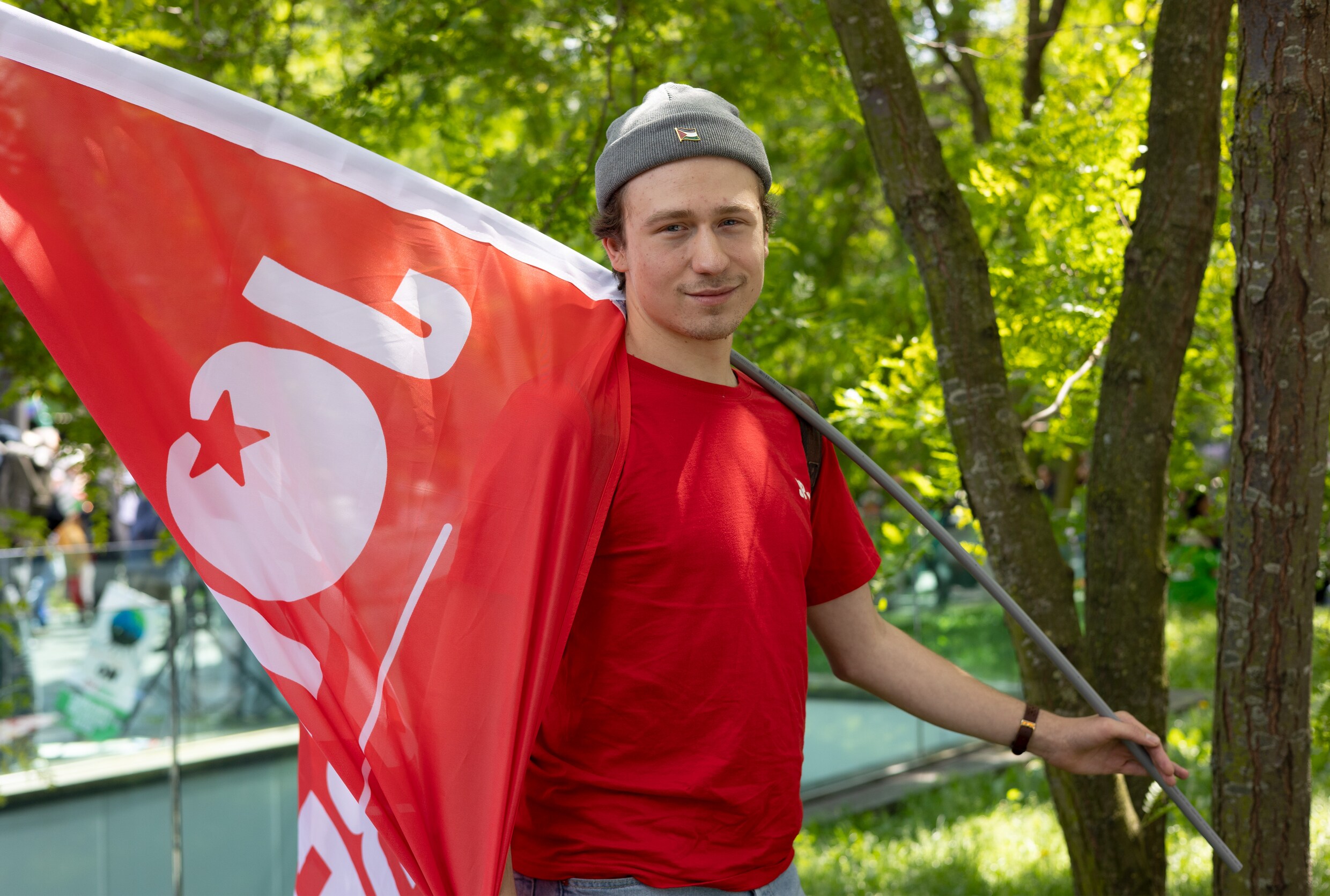 Lees terug | Klimaatmars in Amsterdam: ‘Zuidas genereert geld dat wordt ...