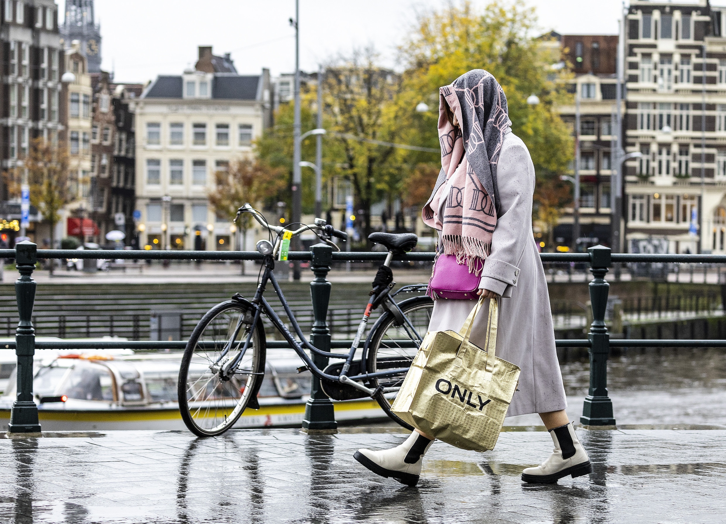 Waarom regent het al sinds oktober zó veel? Experts leggen uit: ‘Dit is ...