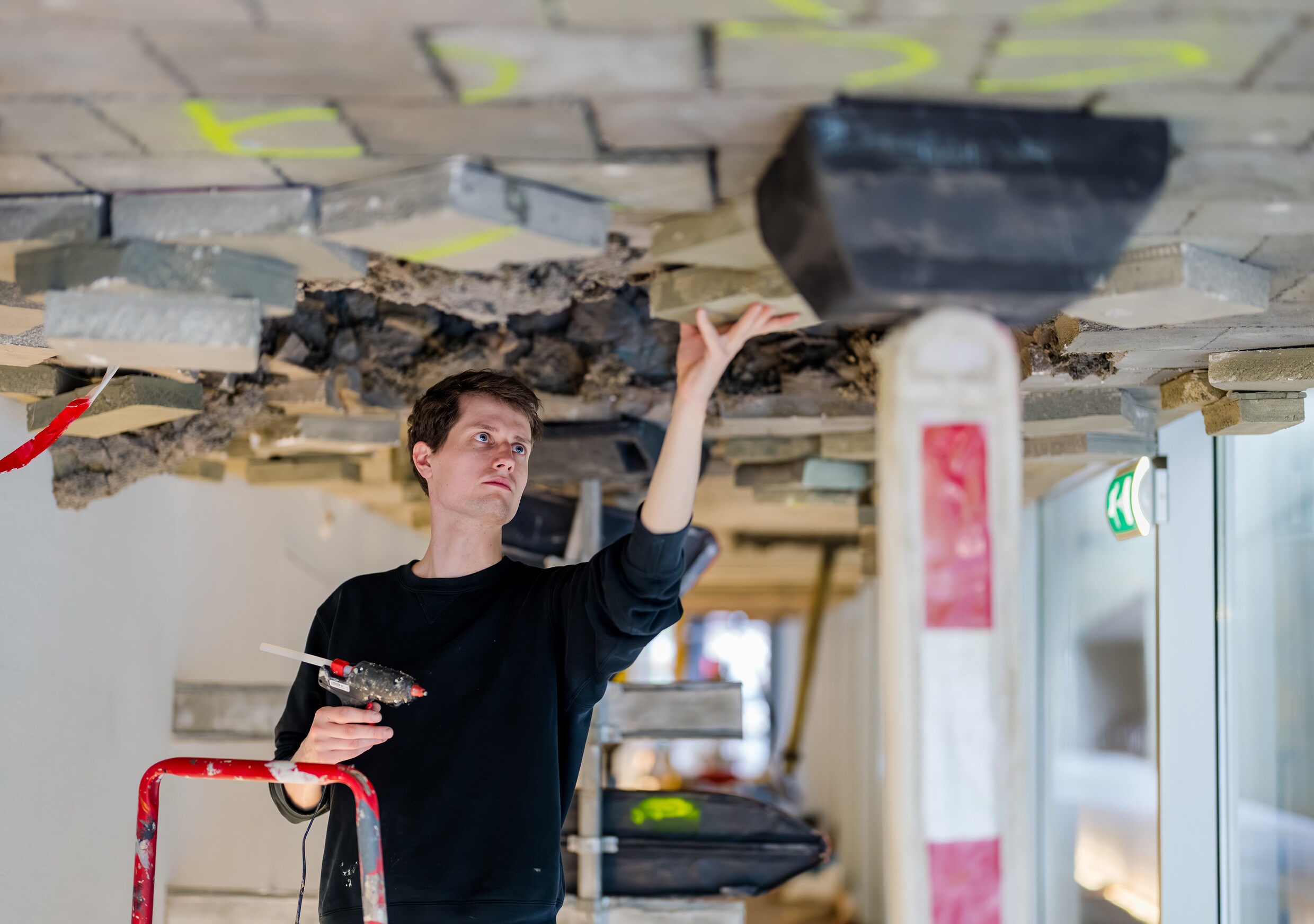 De knutselkunst van Stijn ter Braak is als een sterrenhemel: hoe langer ...