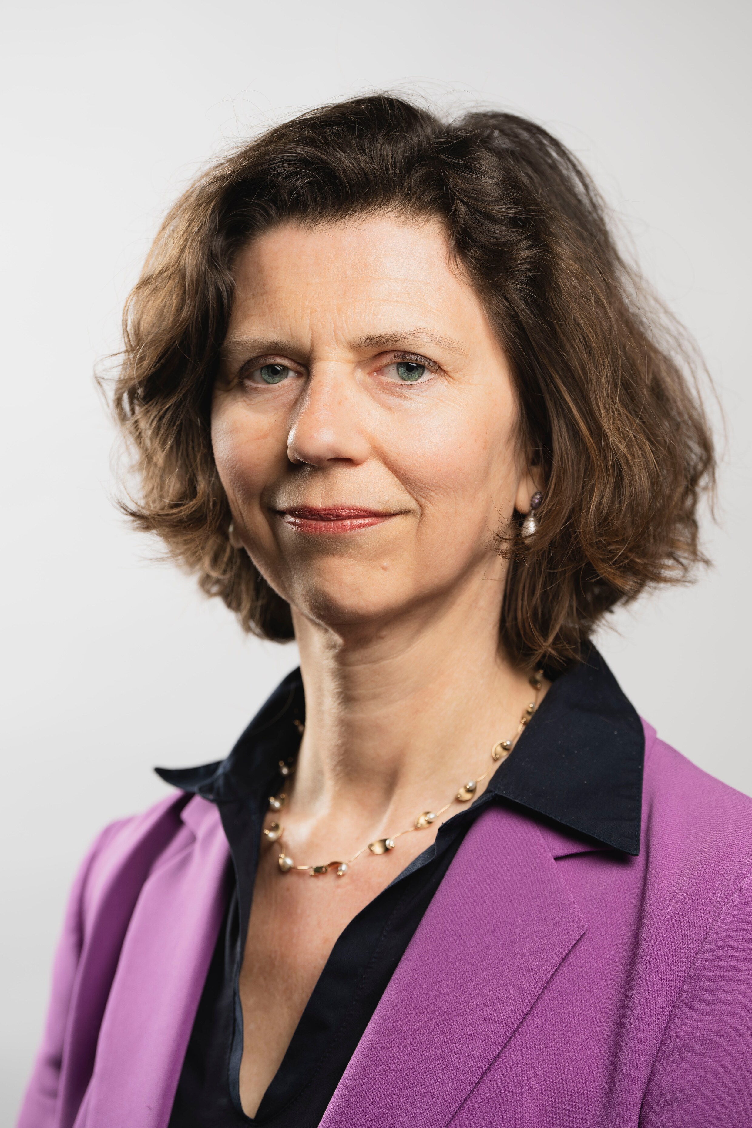 Staatscommissie noemt mdma niet superschadelijk: toch blijft het op ...