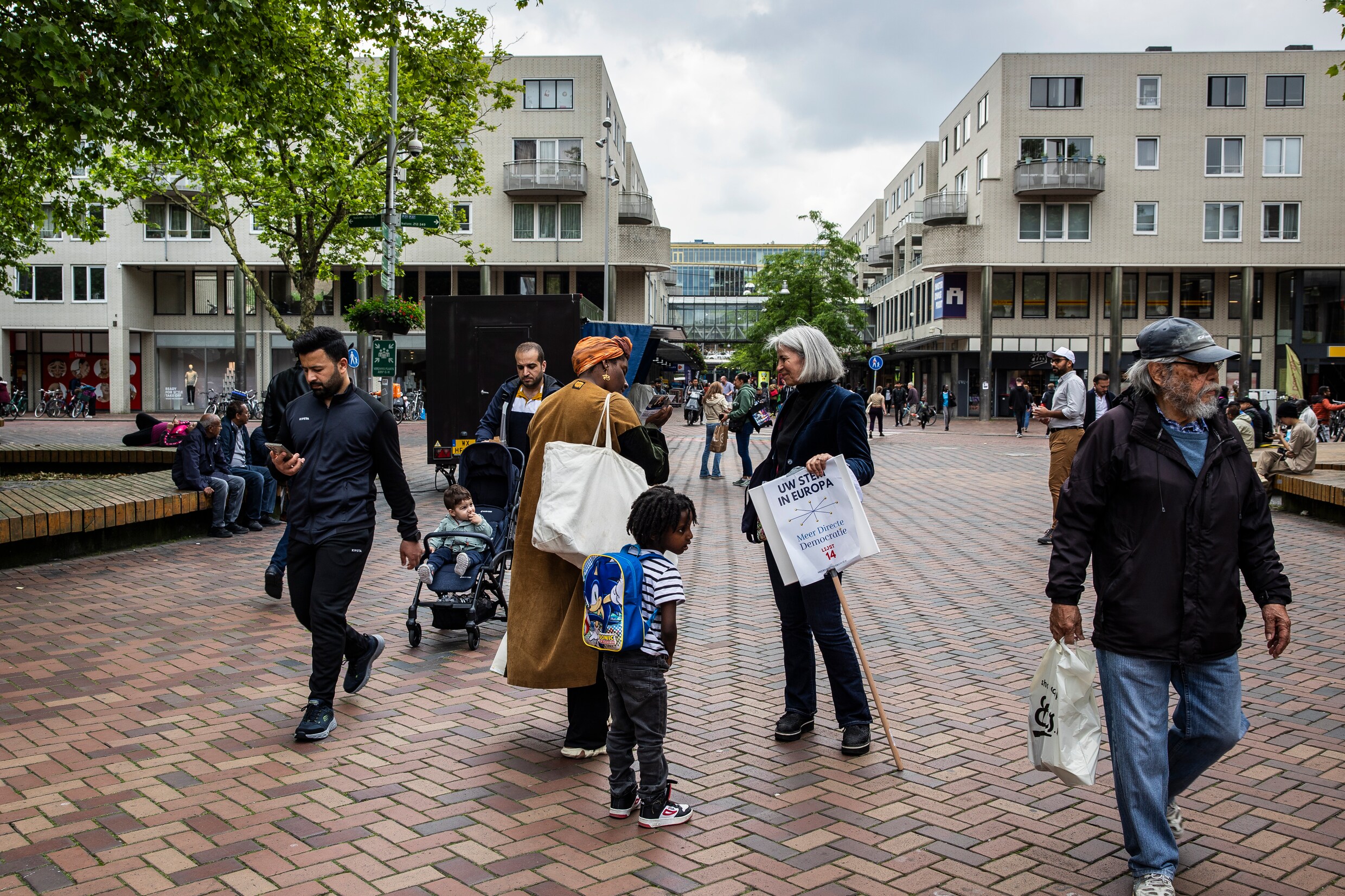 Referendum leeft nog niet in Amsterdam: ‘Een referendum? Als het gaat ...