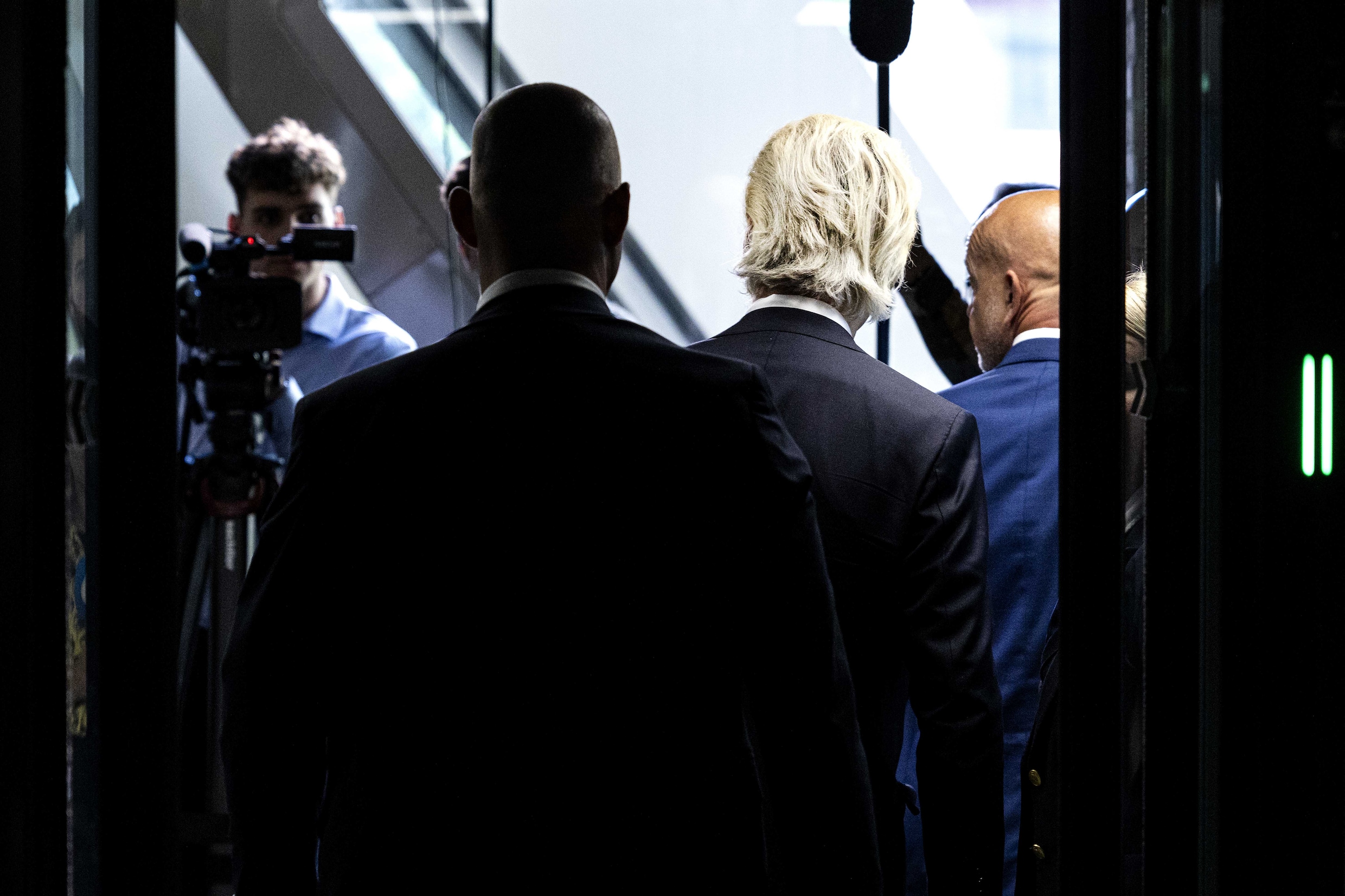 Live: formatie kabinet 2024 | Kabinet-Schoof beëdigd door koning Willem-Alexander | Het Parool