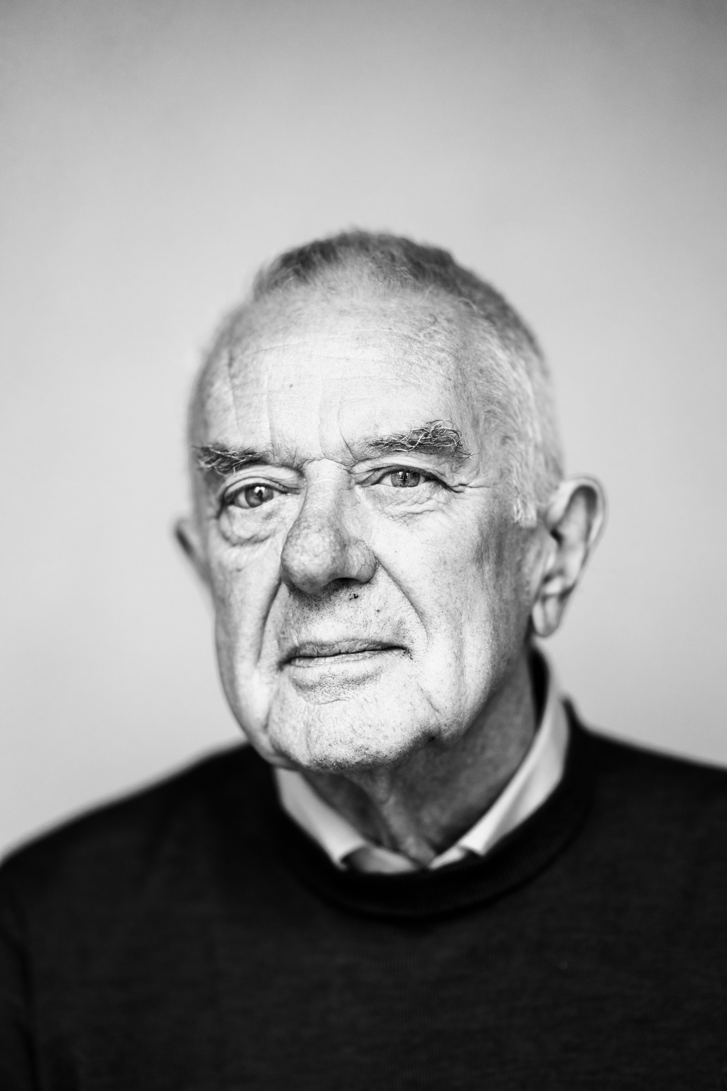 Guus Luijters heeft niet lang meer te leven en herleest nog één keer ...