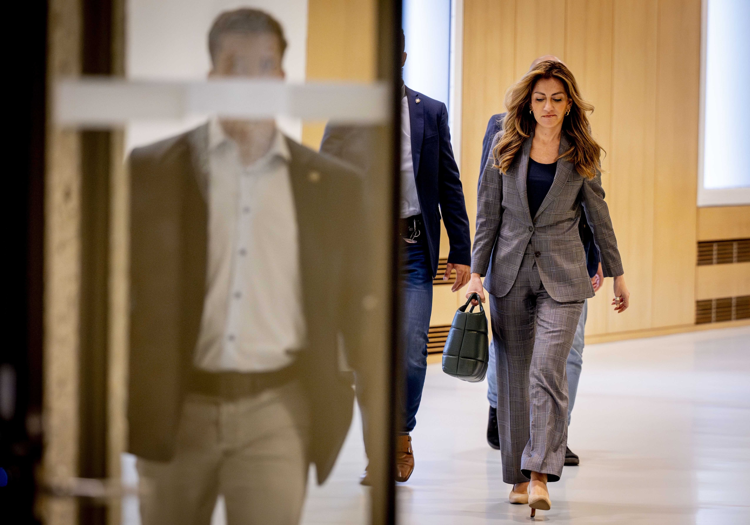 VVD realiseert zich waaraan ze zijn begonnen: ‘We zijn door een ...