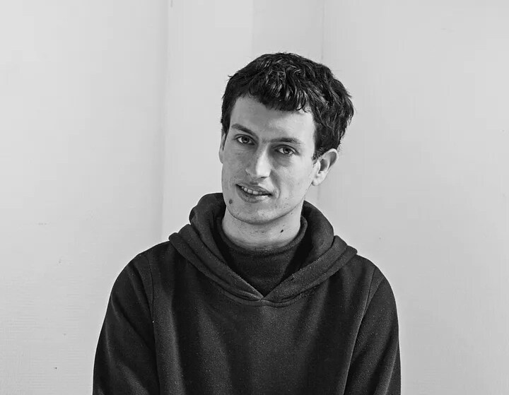 Tiemen Hiemstra wint met W. prijs voor beste prozadebuut | Het Parool