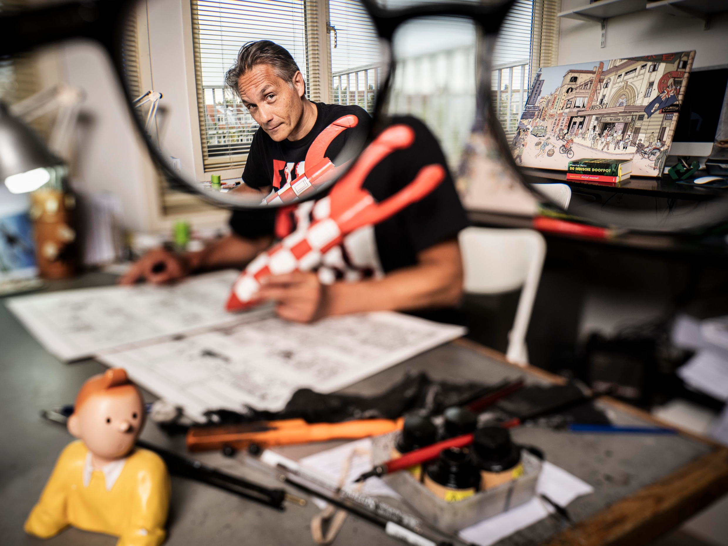 Striptekenaar Peter van Dongen: ‘Ik teken alles analoog, alleen bij het ...