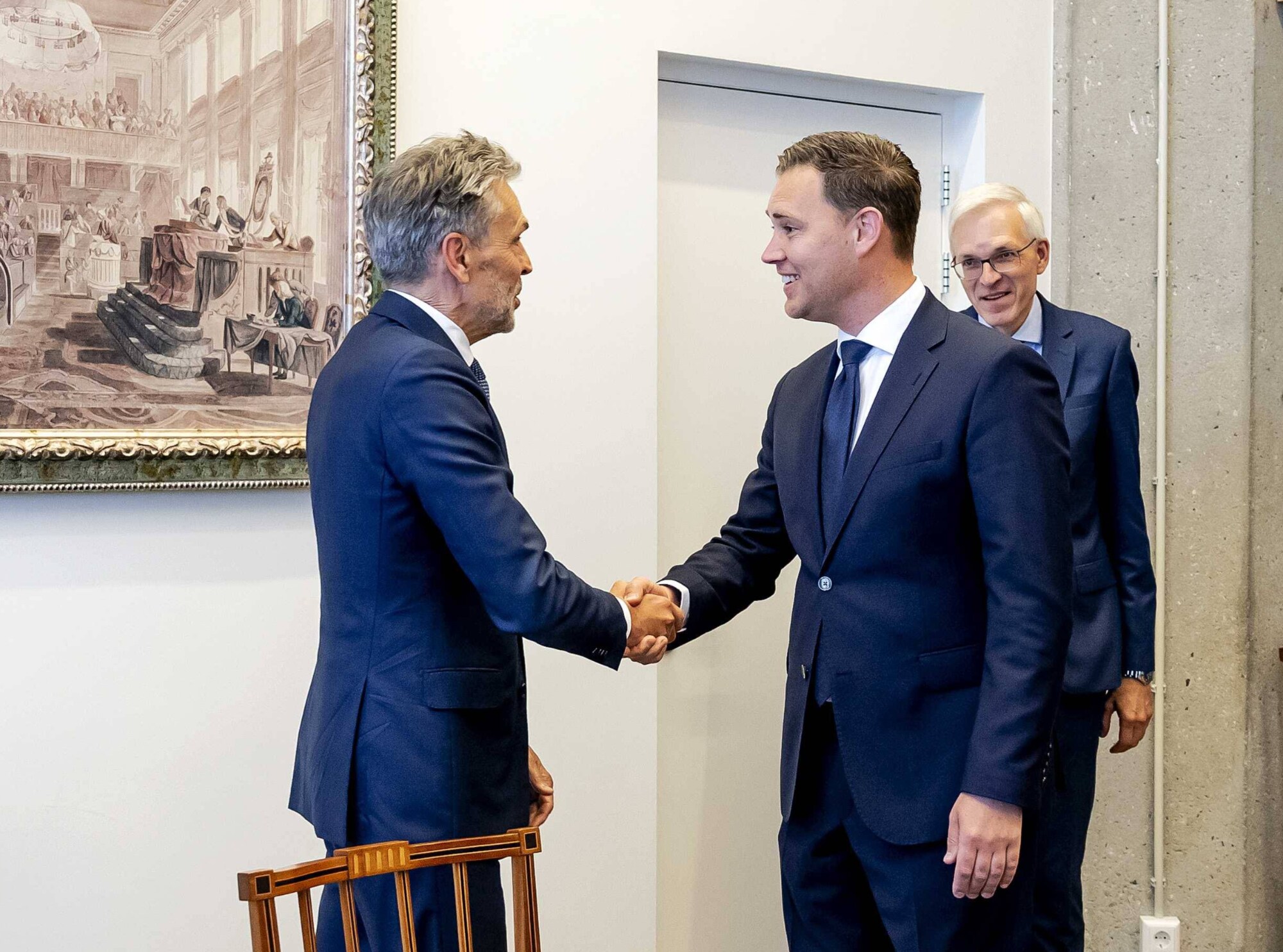 Eerste overleg nieuw kabinet: wil de minister van Financiën over zijn ...