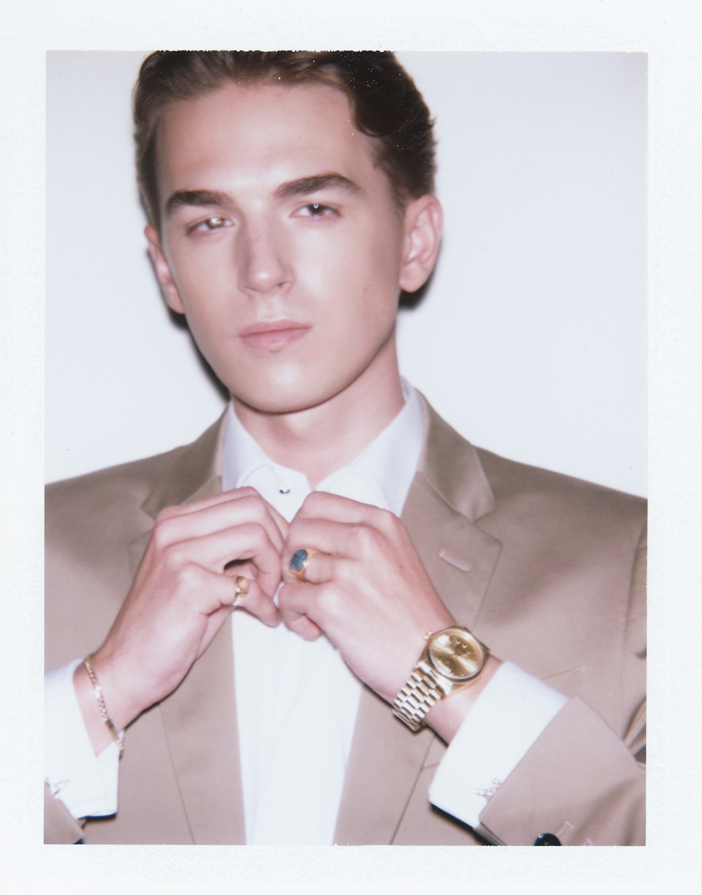 Antoon (22) is de populairste zanger van het land: ‘Als ik me kut voel ...