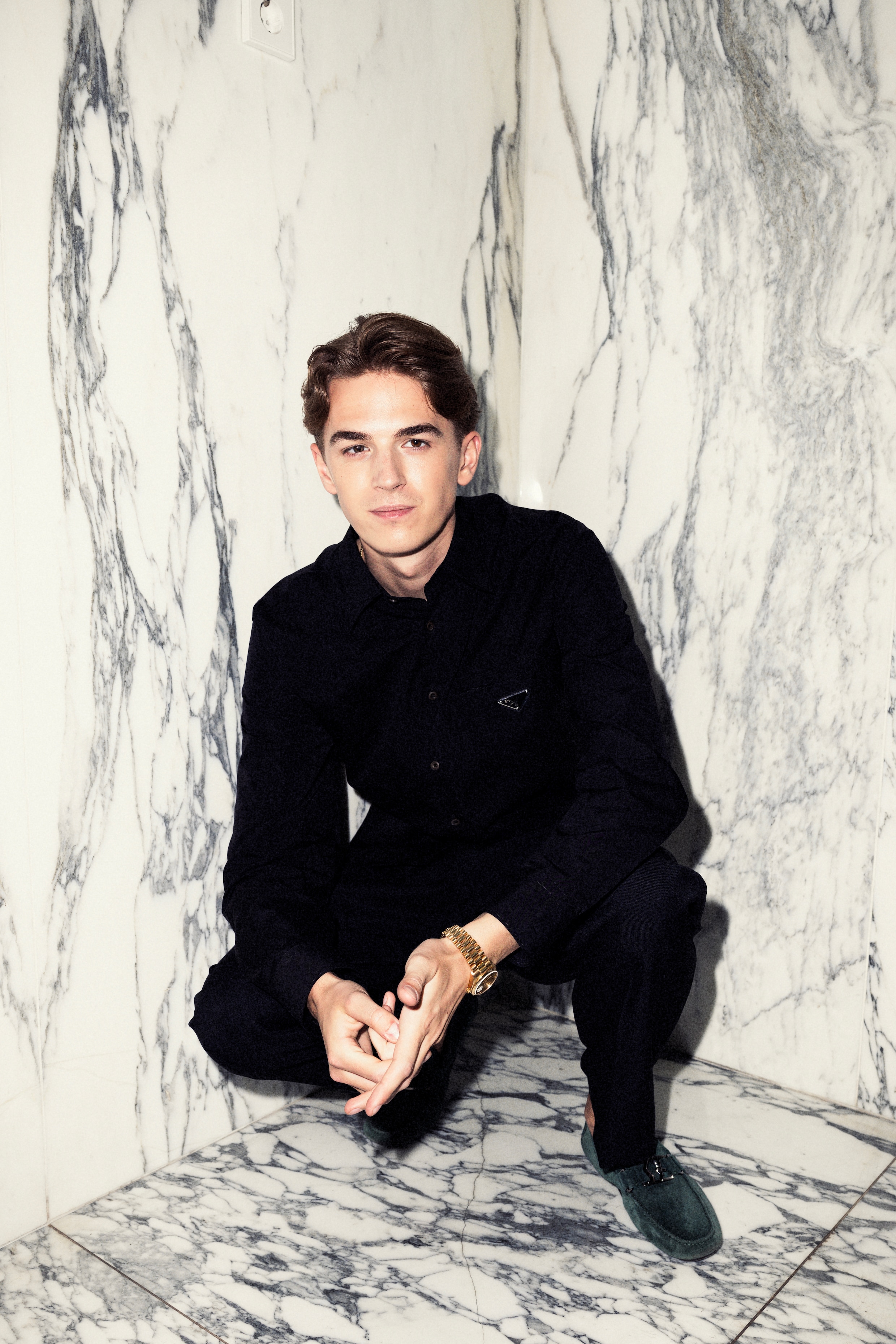 Antoon (22) is de populairste zanger van het land: ‘Als ik me kut voel ...