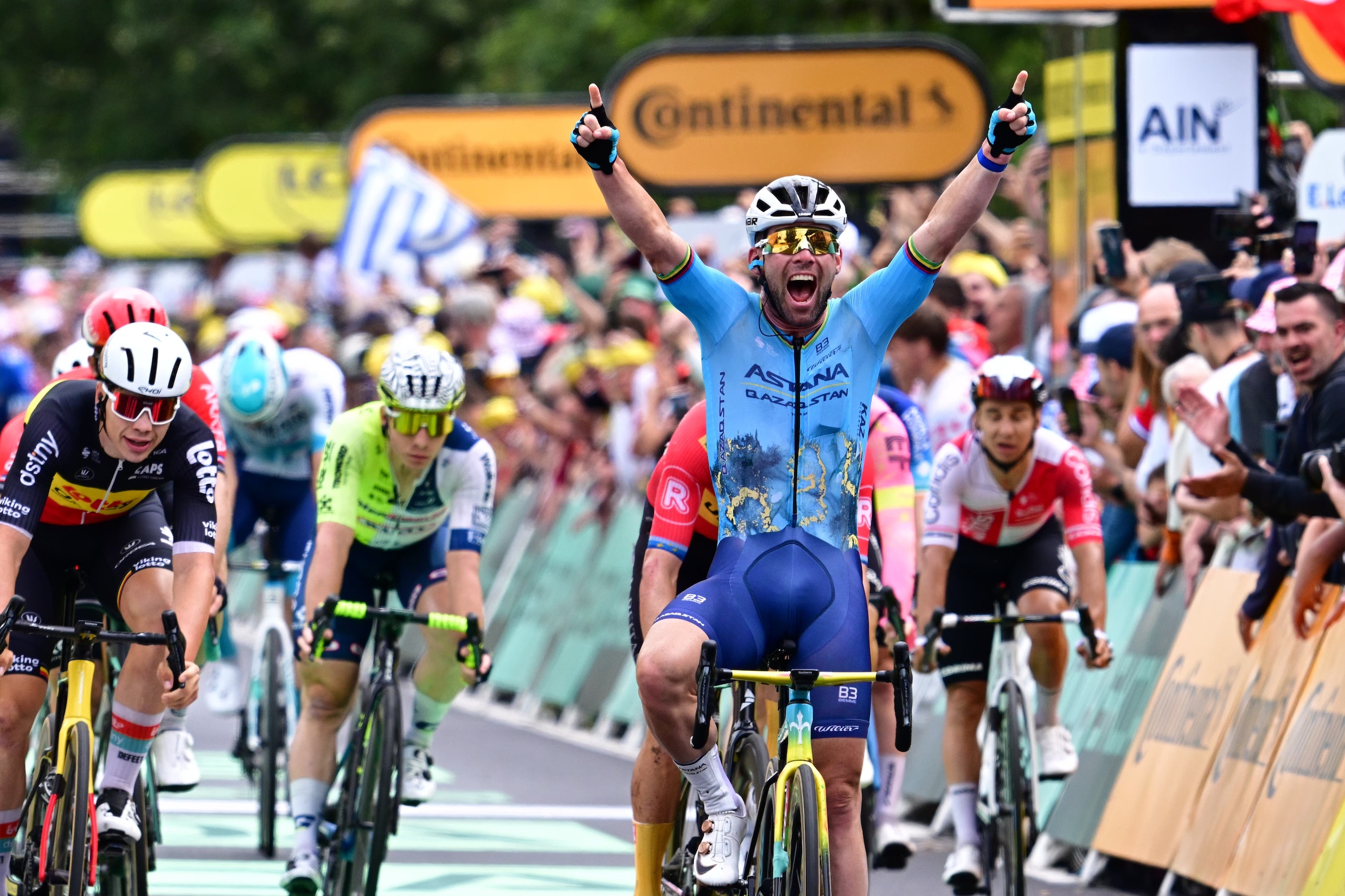 Mark Cavendish (39) schrijft wielergeschiedenis: Brit boekt zijn 35ste ...