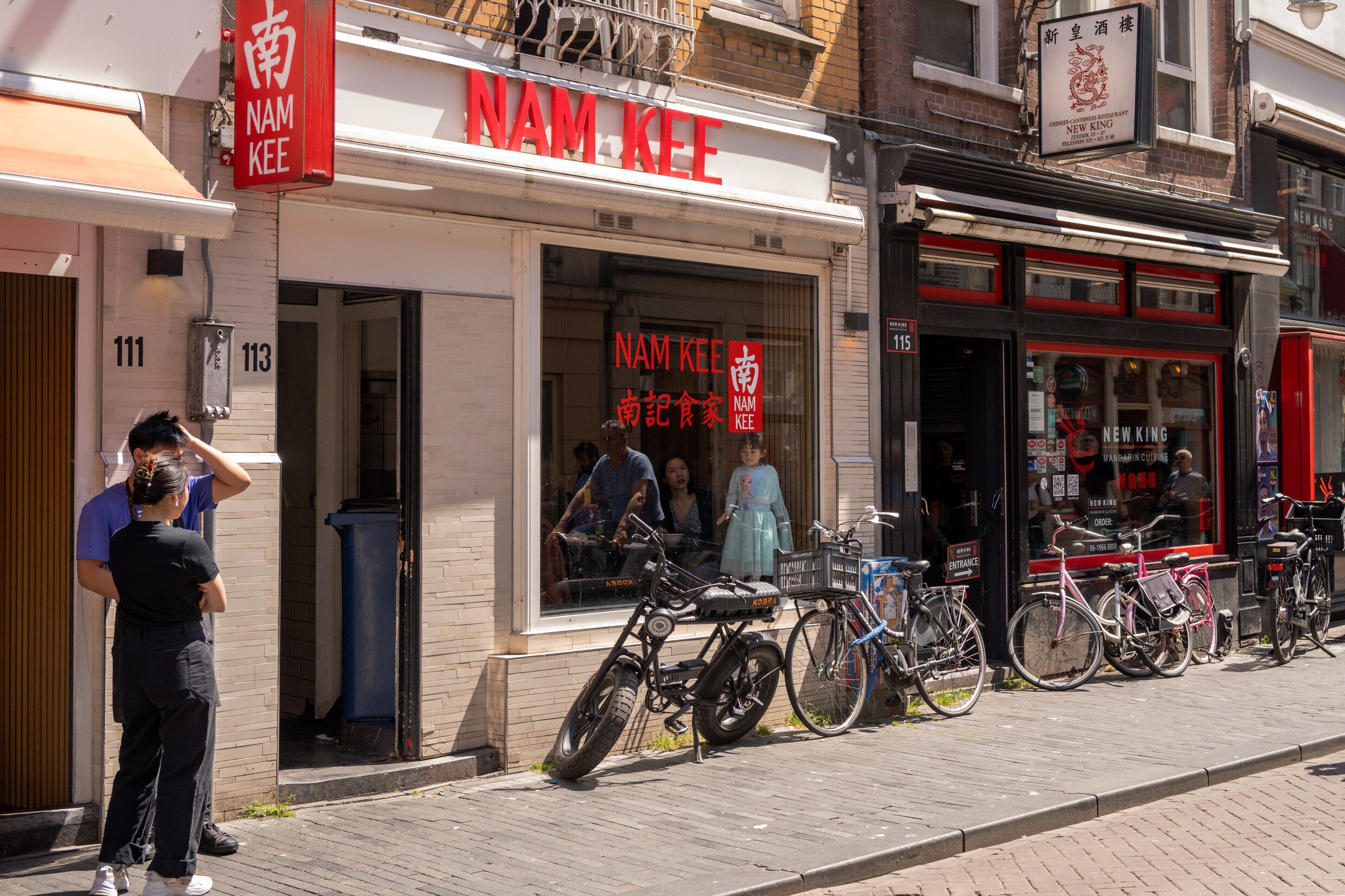 De aanblik van de engel van Nam Kee deed bevroren harten ontdooien ...