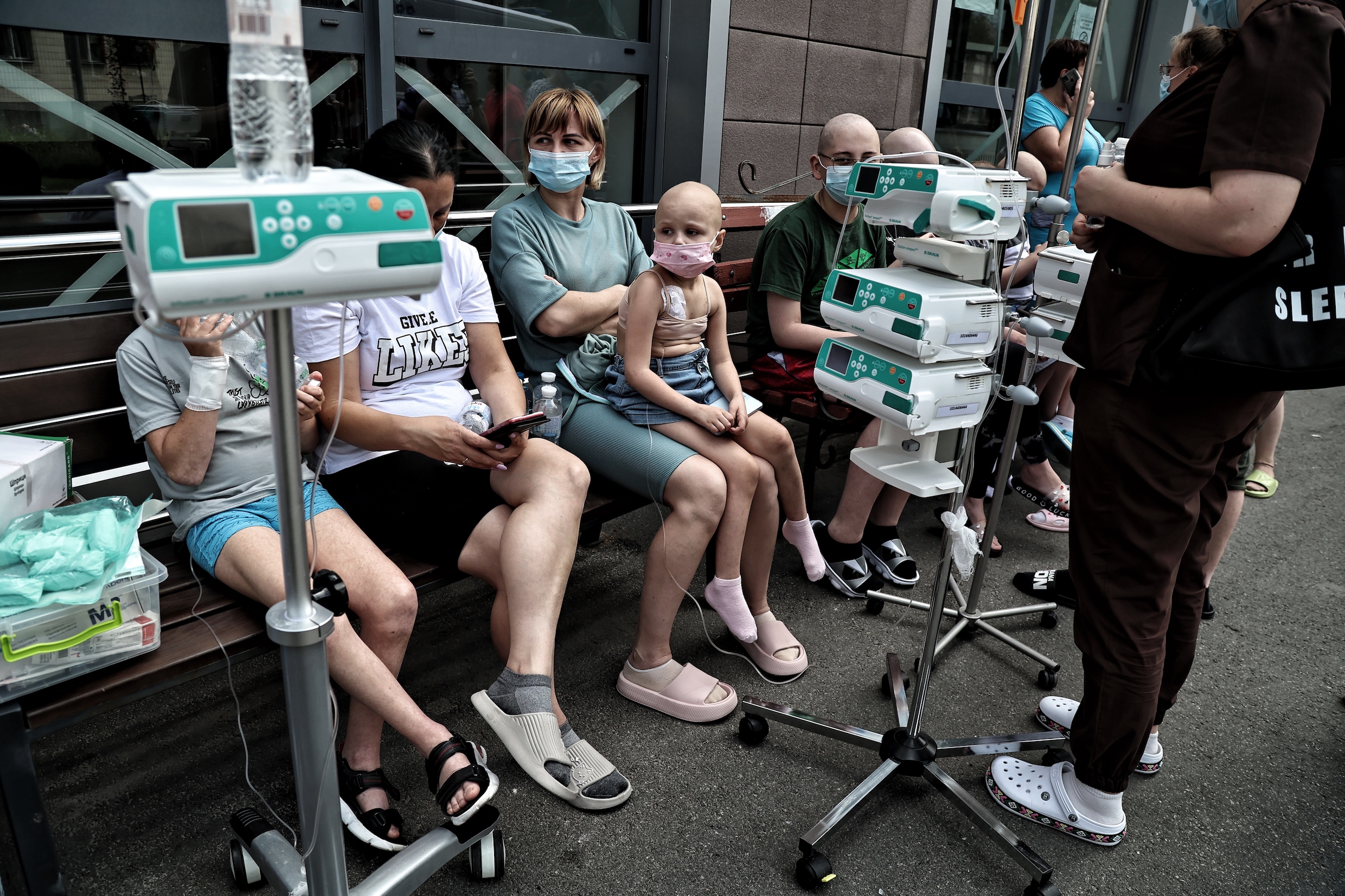 Dag van rouw in Kyiv: waarom Rusland nu ook een kinderziekenhuis ...