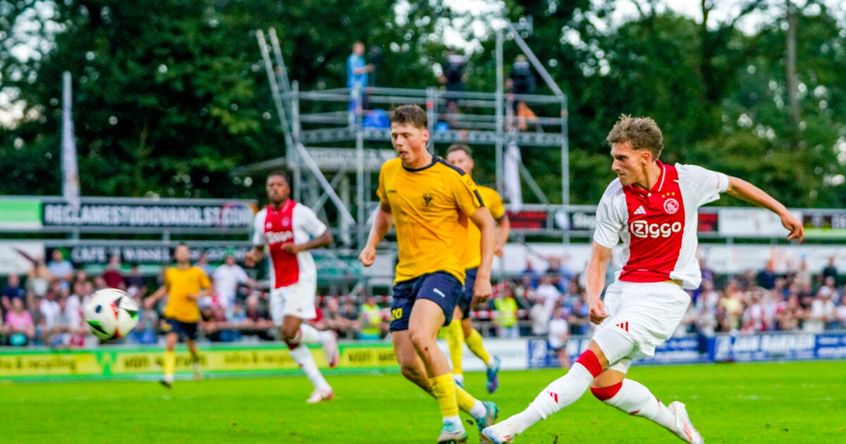 Eerste overwinning Ajax onder trainer Farioli: 4–0 tegen STVV | Het Parool