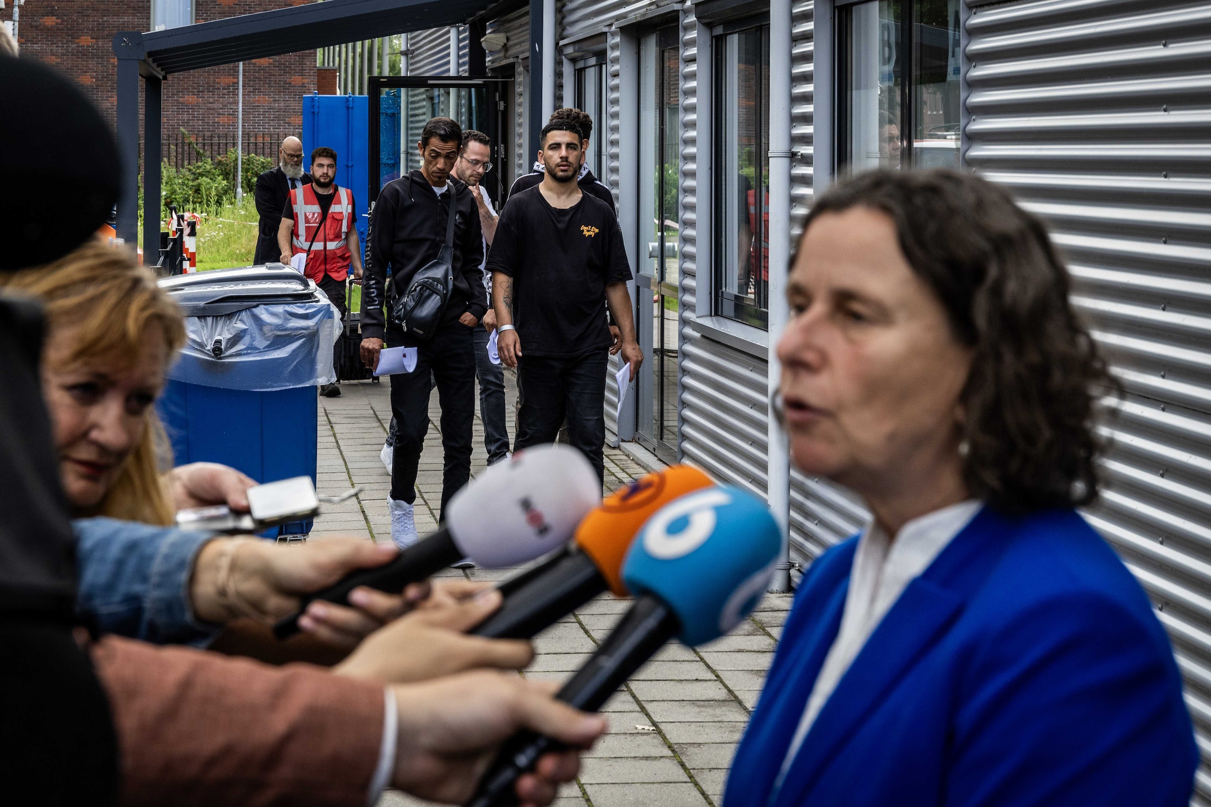 Asielminister Faber wacht niet op instroombeperking: ‘Spreidingswet wordt ingetrokken’ | Het Parool