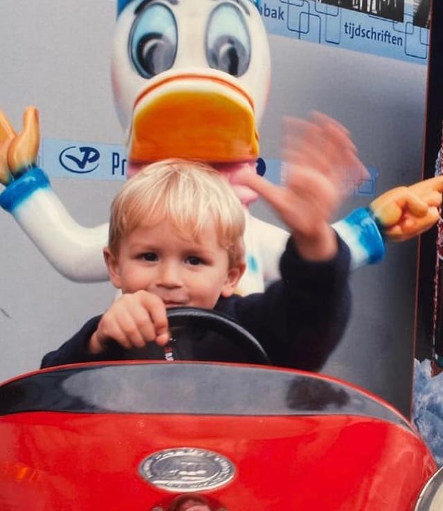 Antoon (22) is de populairste zanger van het land: ‘Als ik me kut voel ...