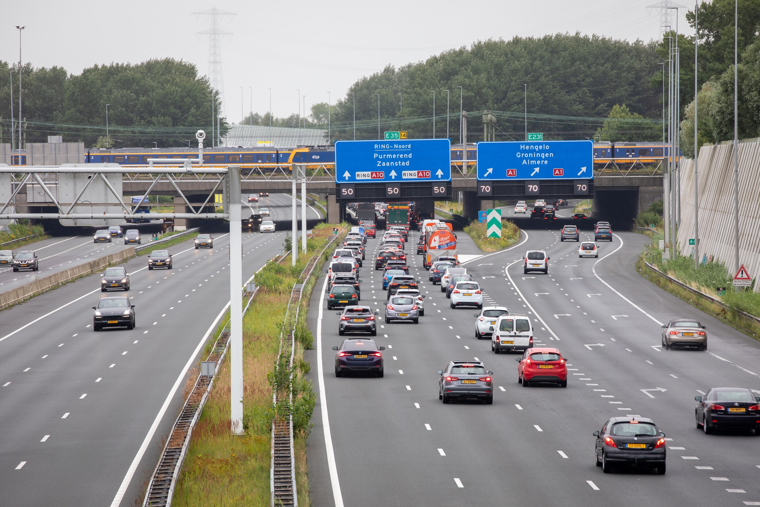 Nu ook A10-Noord lang dicht door werkzaamheden, tot een uur vertraging | Het Parool