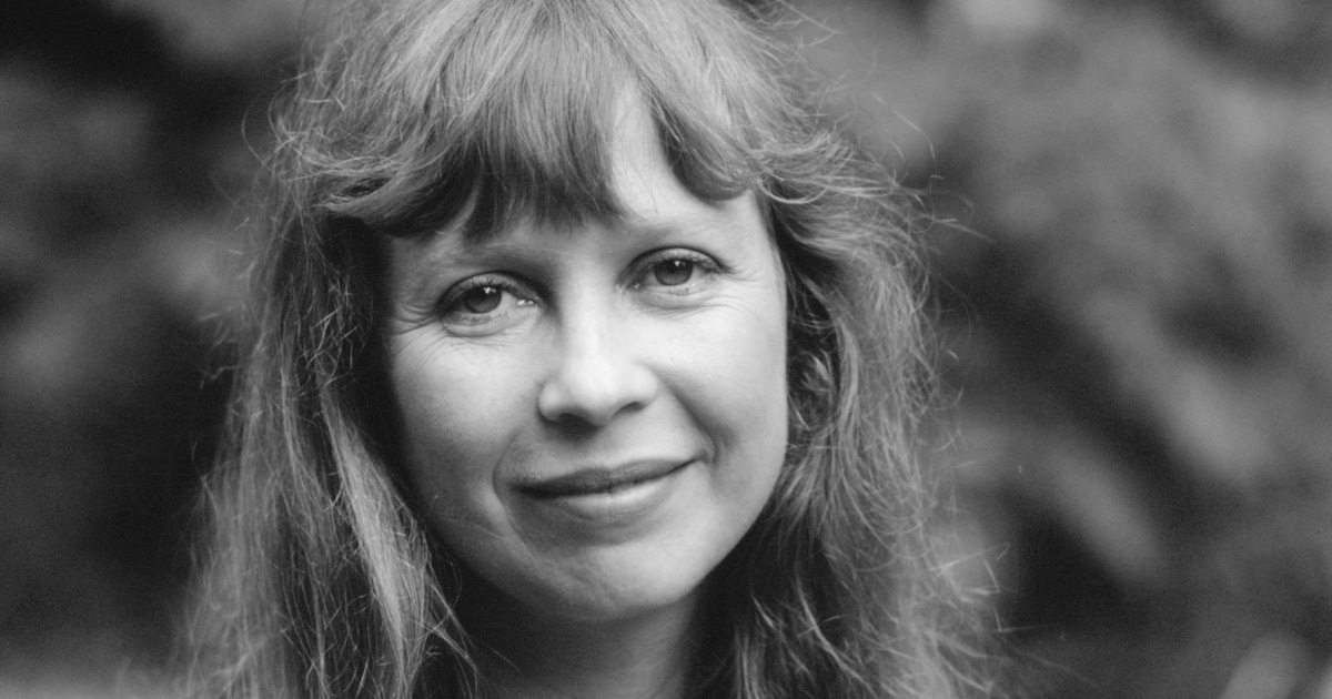 Wieteke van Dort (1943-2024) wás de deftige dame | Het Parool
