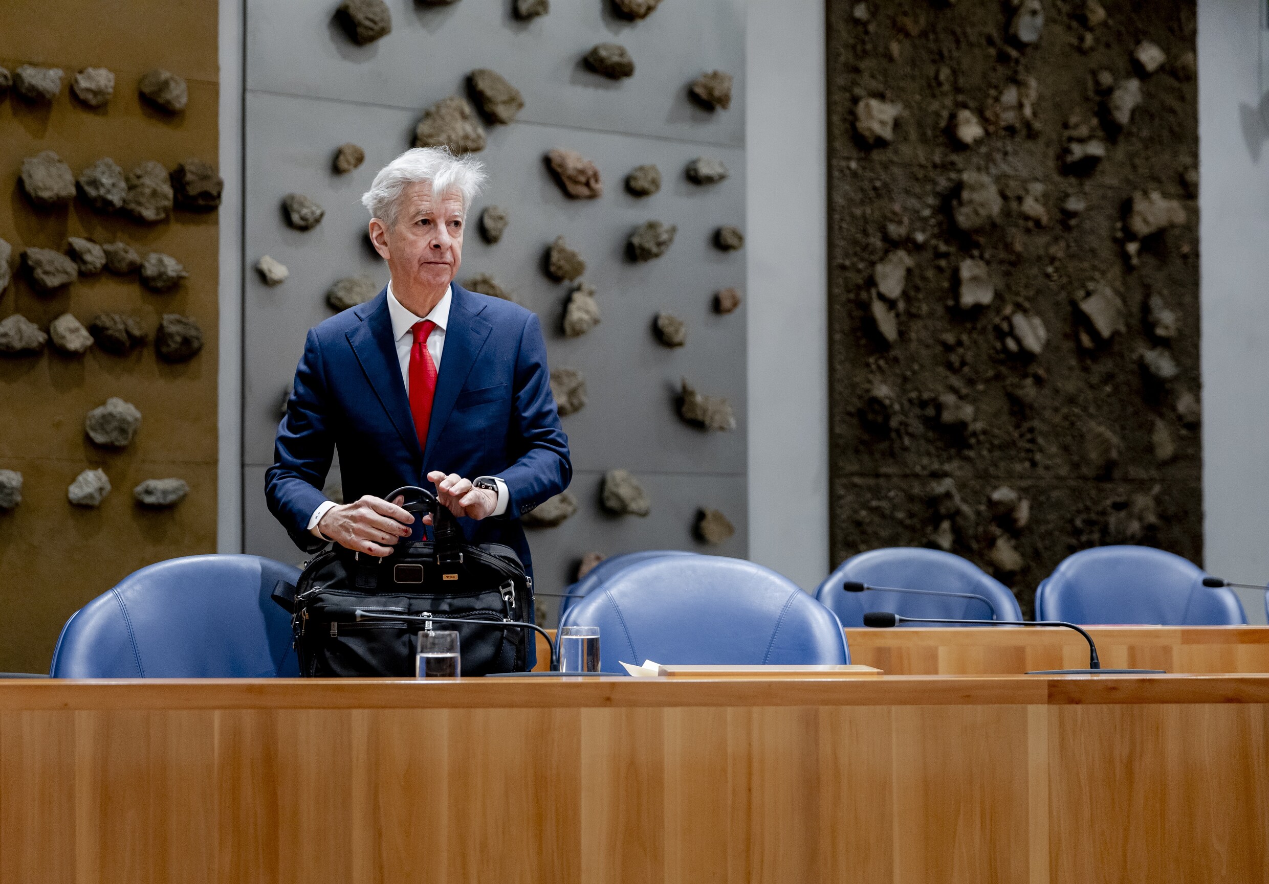 Voormalig premierskandidaat Ronald Plasterk niet vervolgd om mogelijk ...