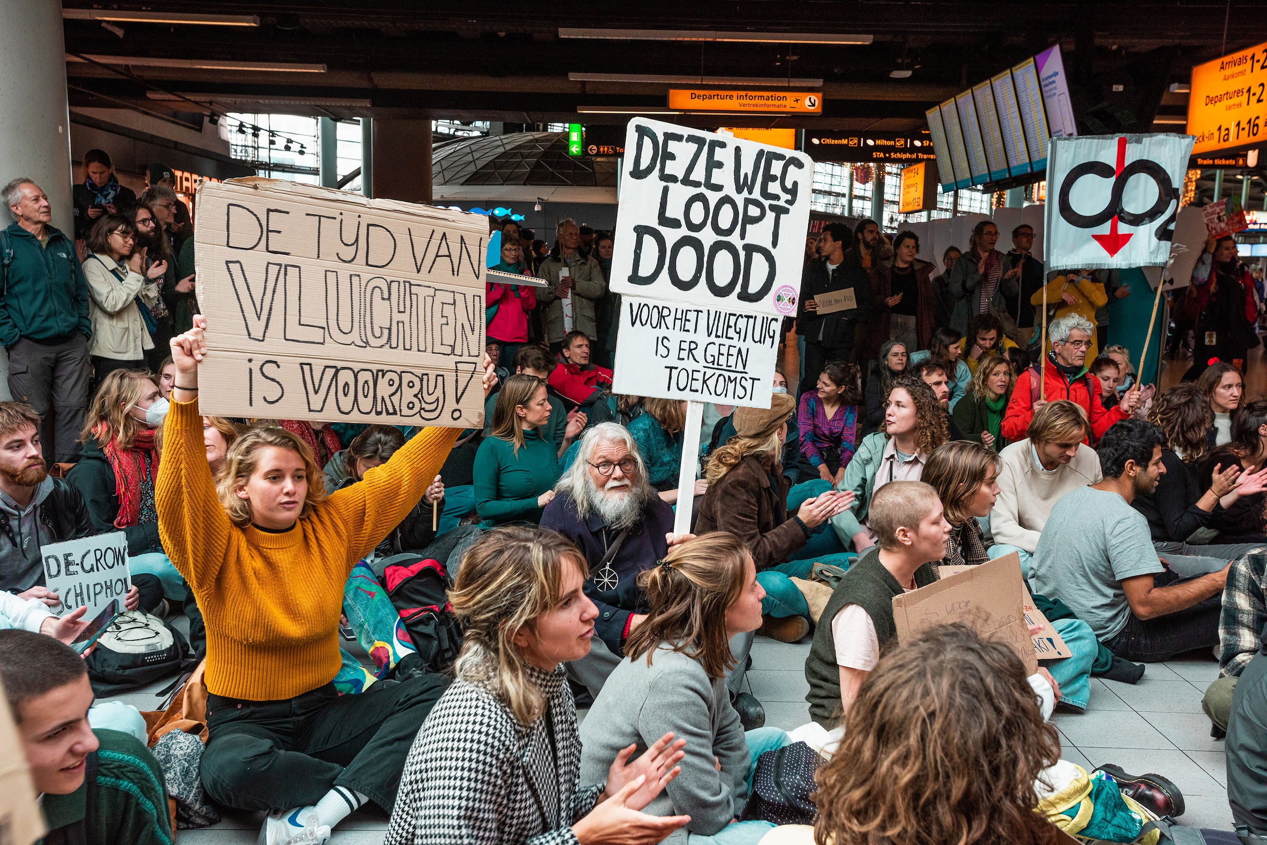 XR-activisten demonstreren zaterdag opnieuw op Schiphol en andere ...