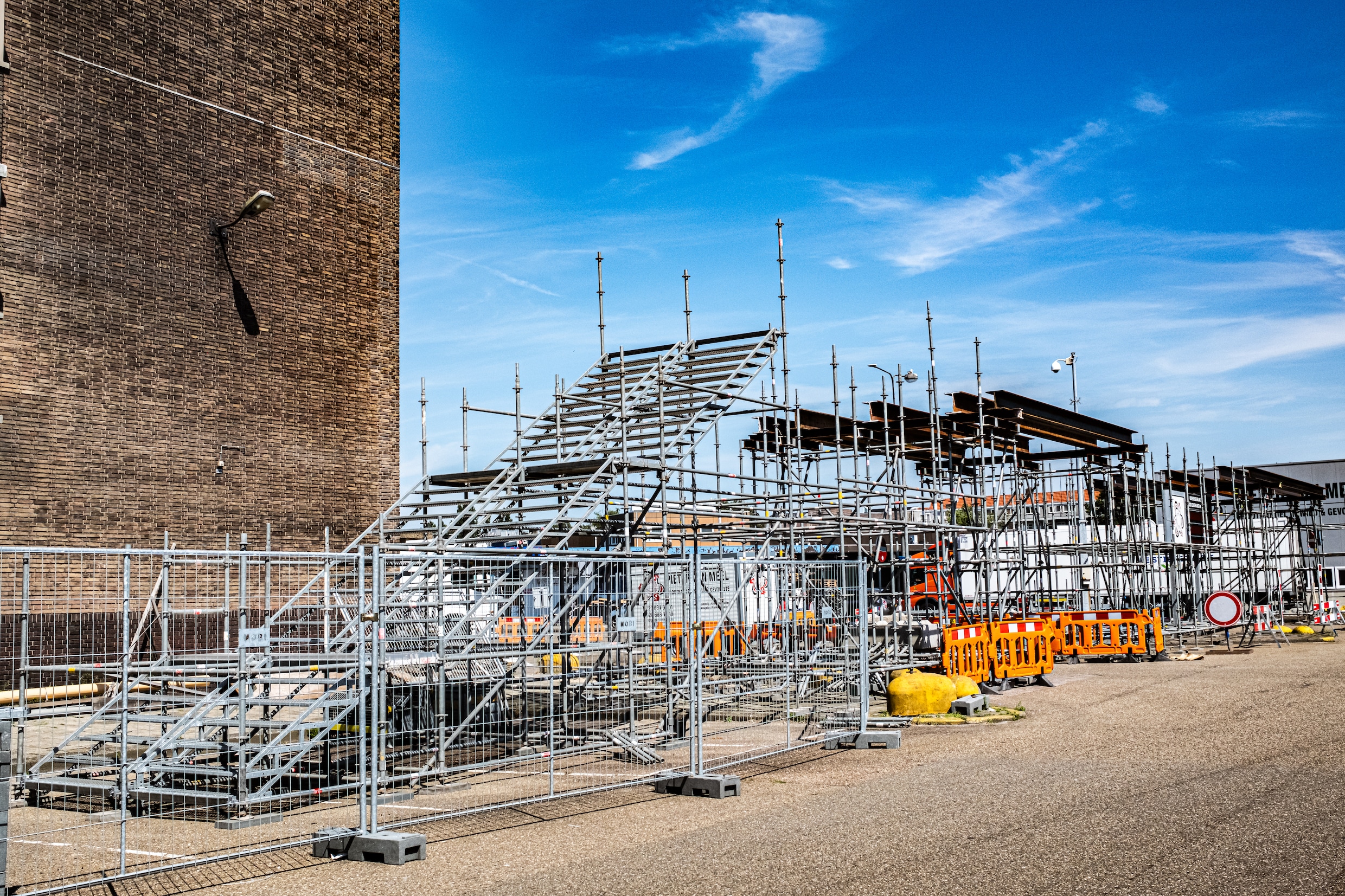Centrale Markthal straks te voet toegankelijk, maar tijdelijke loopbrug ...