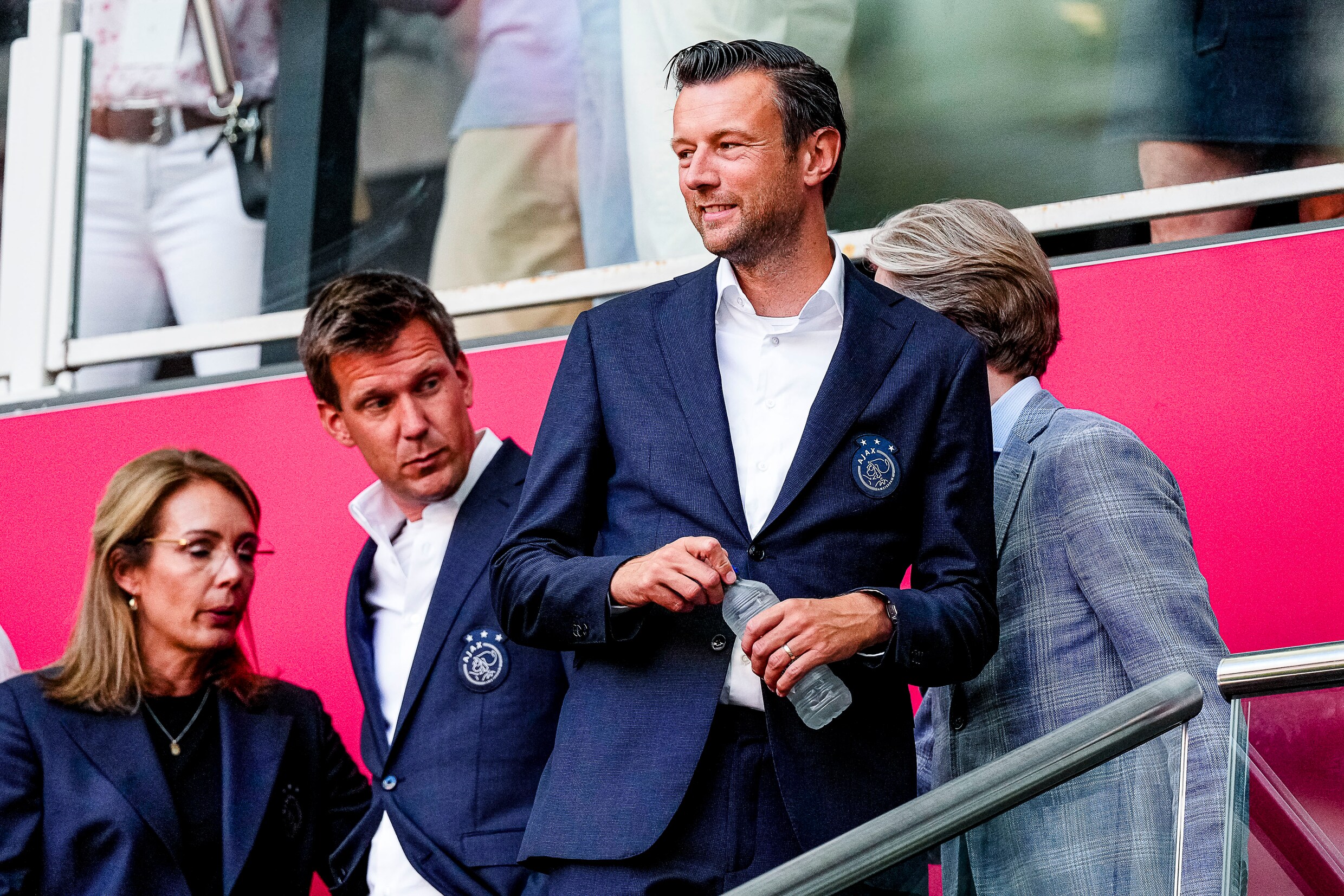 Menno Geelen verlengt contract en blijft algemeen directeur van Ajax ...