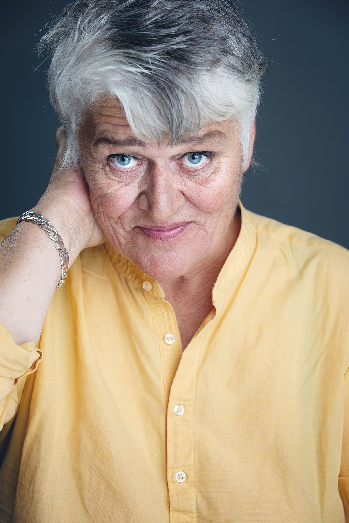 Finse schrijver Pirkko Saisio (75): ‘Als ik naar de toekomst keek, kon ...