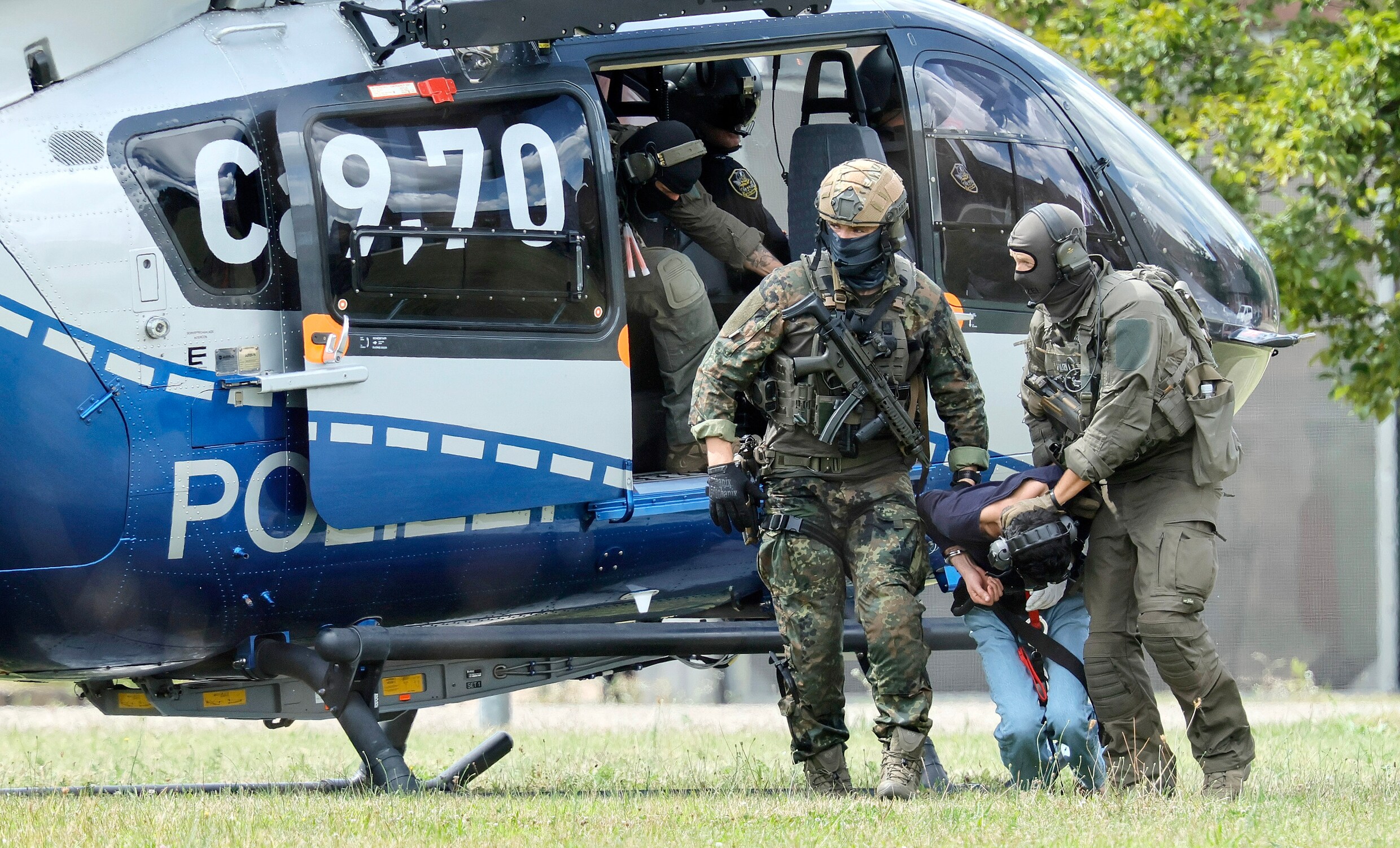 Verdachte van steekpartij in Solingen moest Duitsland al verlaten ...