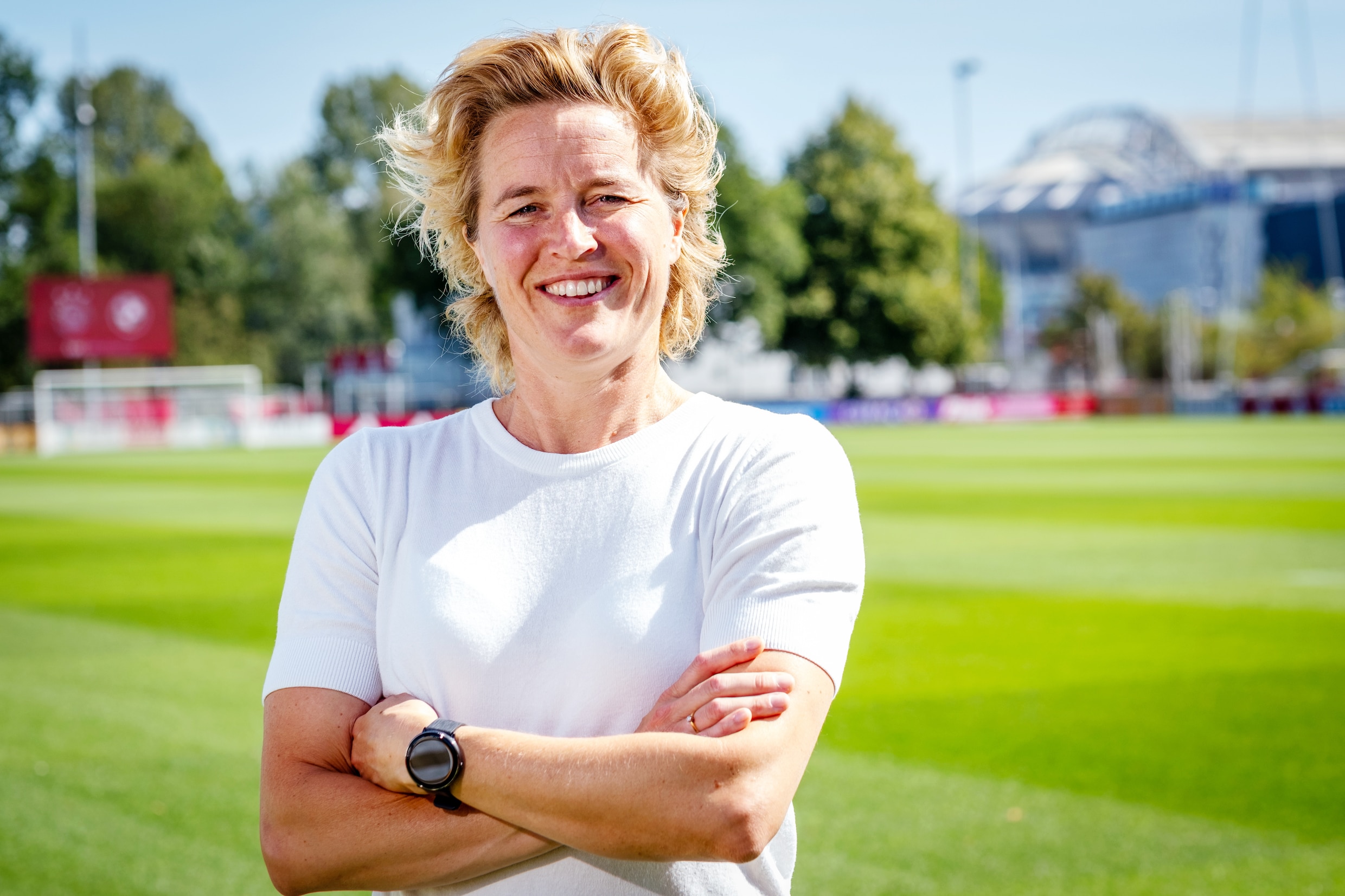 Daphne Koster gelooft ondanks vraagtekens heilig in Ajaxvisie: ‘Van ...