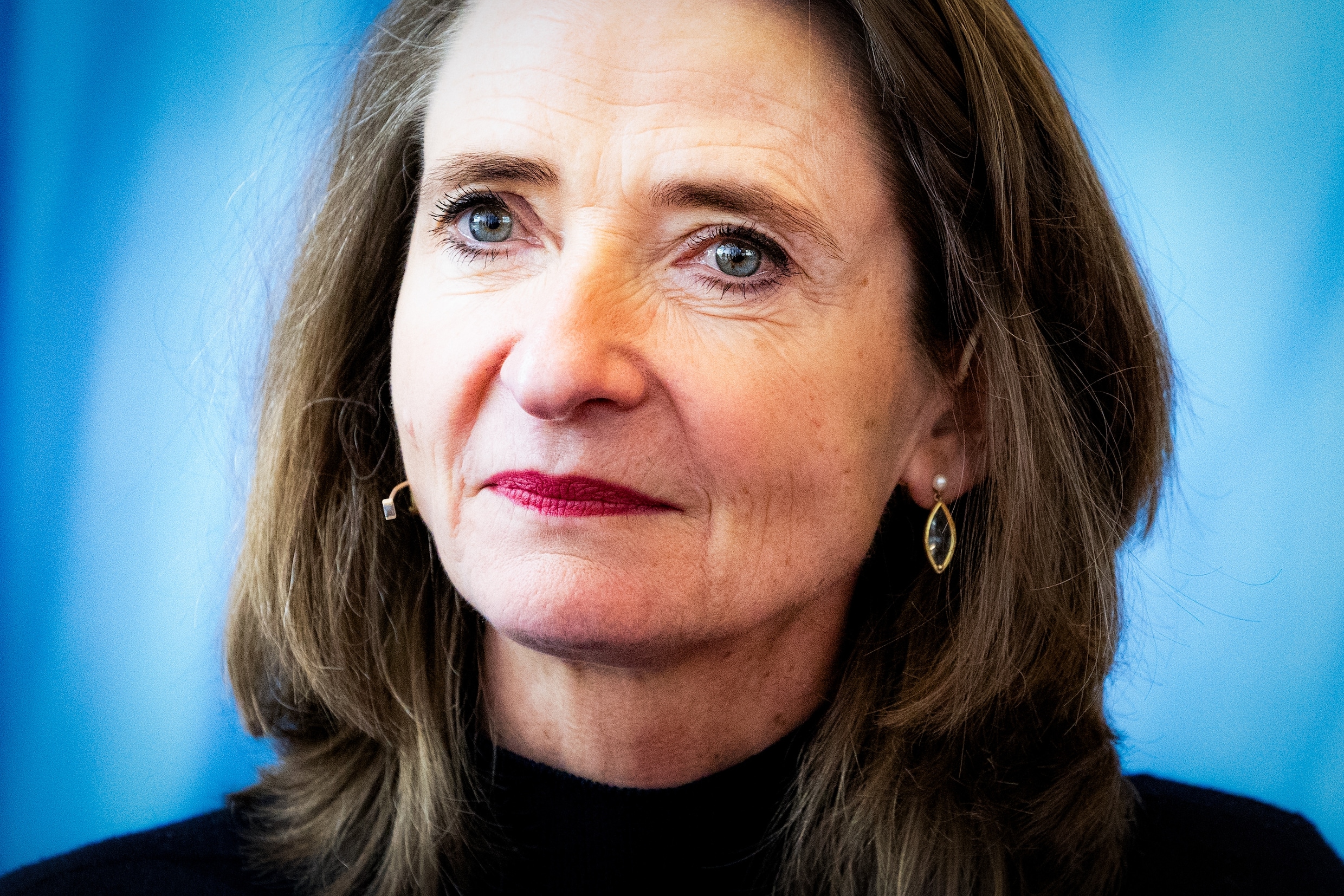 NPO-baas: hervorming publieke omroep betekent snijden in aantal zenders ...