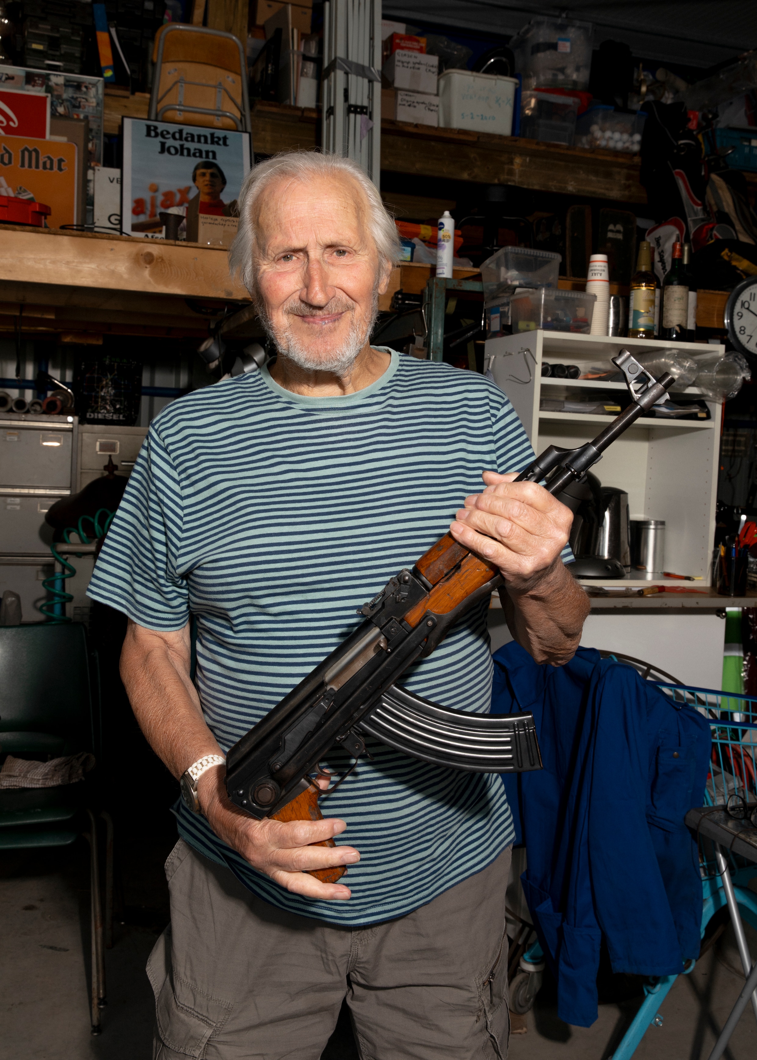 ‘Wie heeft dat huis opgeblazen?’ Amsterdammer Arthur van Oest (82) is ...