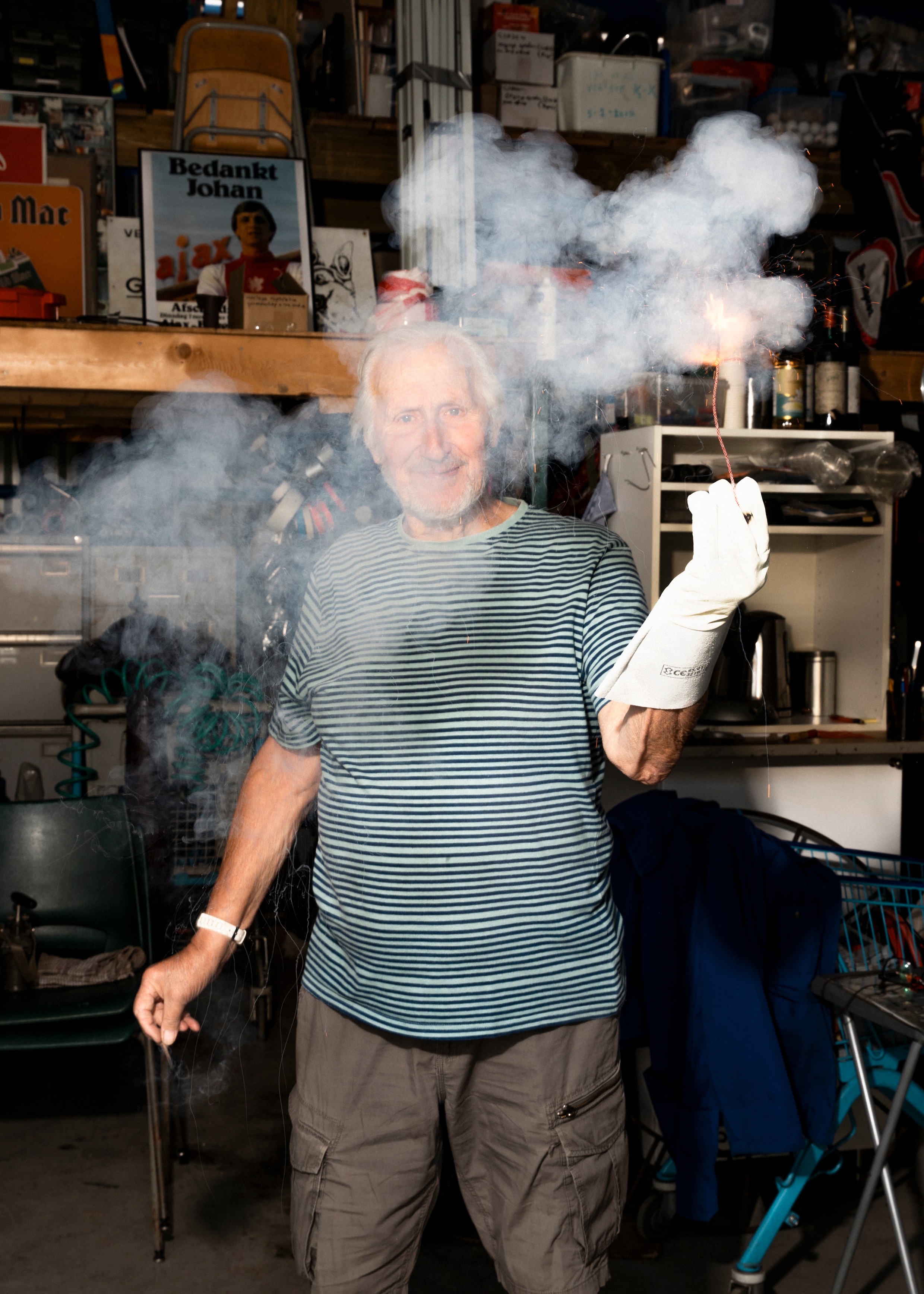 ‘Wie heeft dat huis opgeblazen?’ Amsterdammer Arthur van Oest (82) is ...