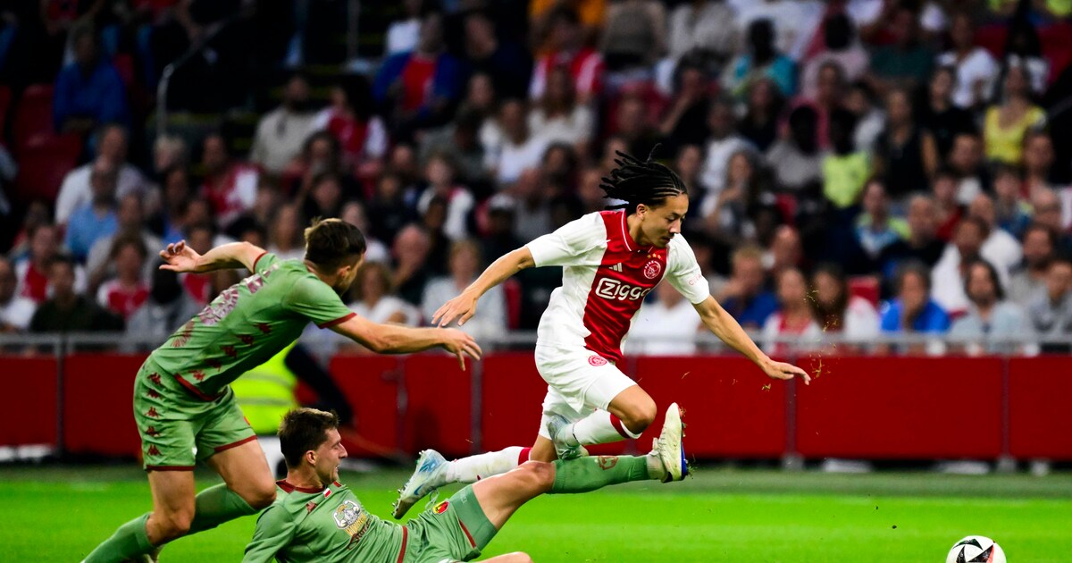 Fitz-Jim wilde weg, maar pakt opeens een hoofdrol bij Ajax: ‘Hij snapt het spel heel goed’ | Het ...