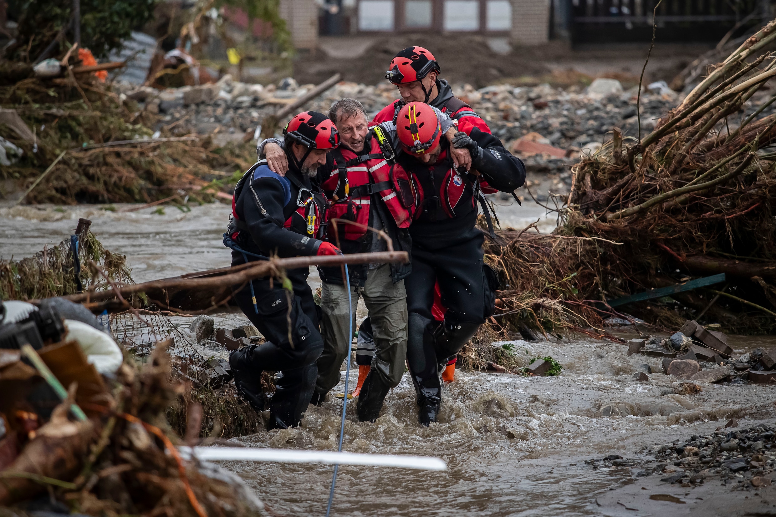 Dodental door noodweer in Centraal-Europa loopt op tot vijftien, gaat ...