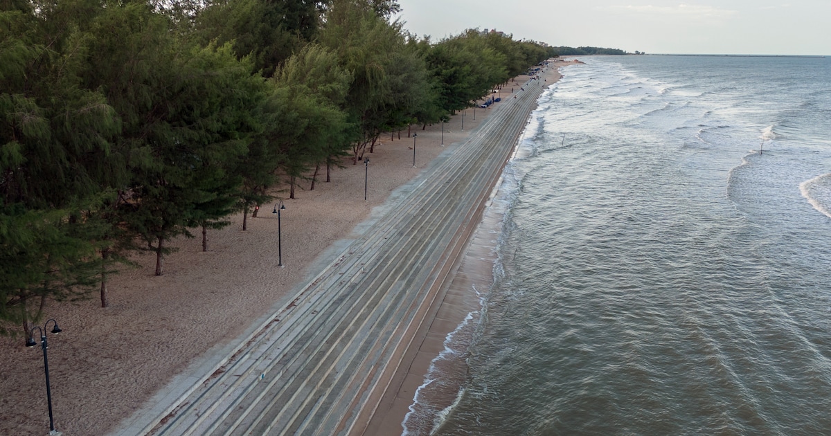 Thailand stort zijn paradijselijke stranden vol met beton: ‘Een ...