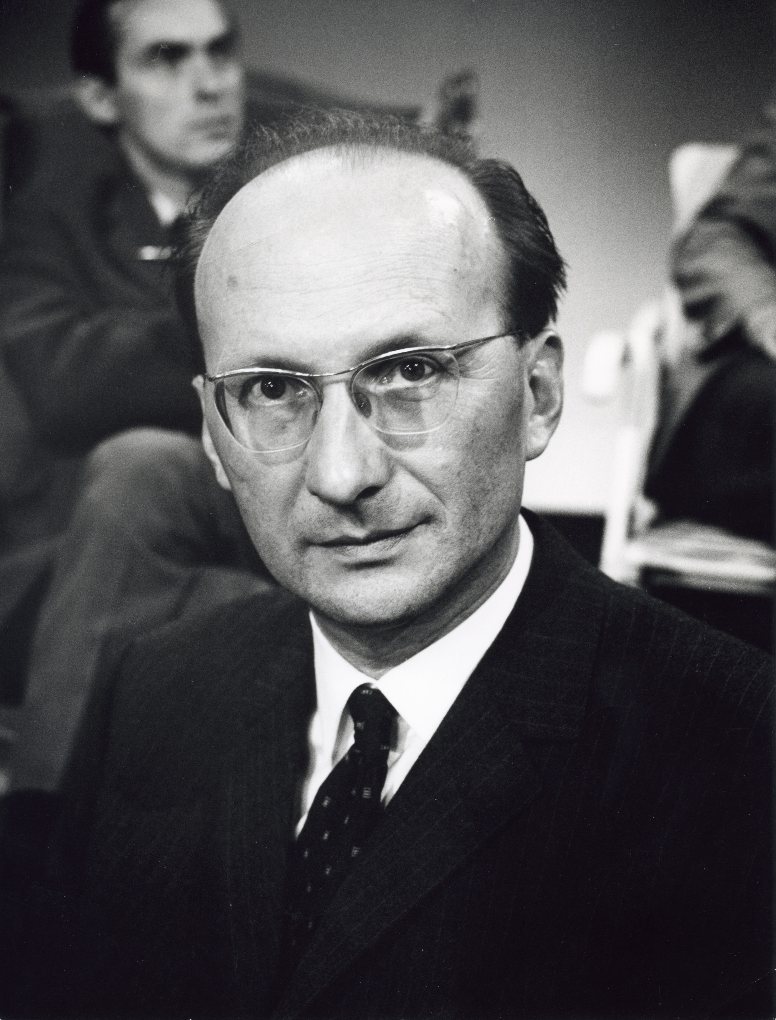 Recensie: Waarom moeten we van de biograaf (en ex-partner) van Hans ...