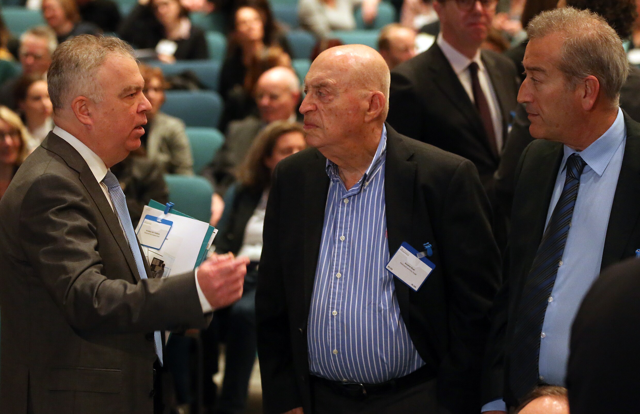 Avraham Roet, activist voor teruggave Joods bezit en voorzitter van ...