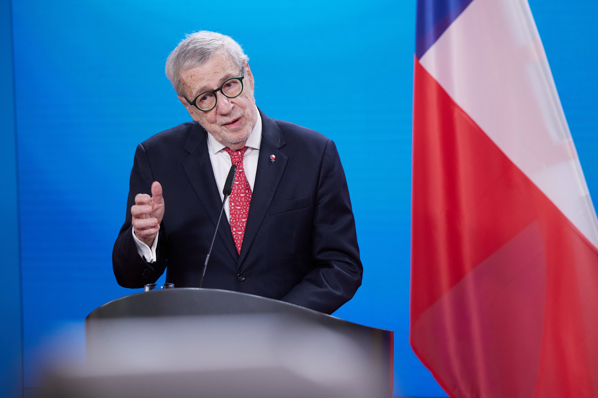 Alberto van Klaveren (75) werd geboren in Amsterdam-Zuid, is fan van ...