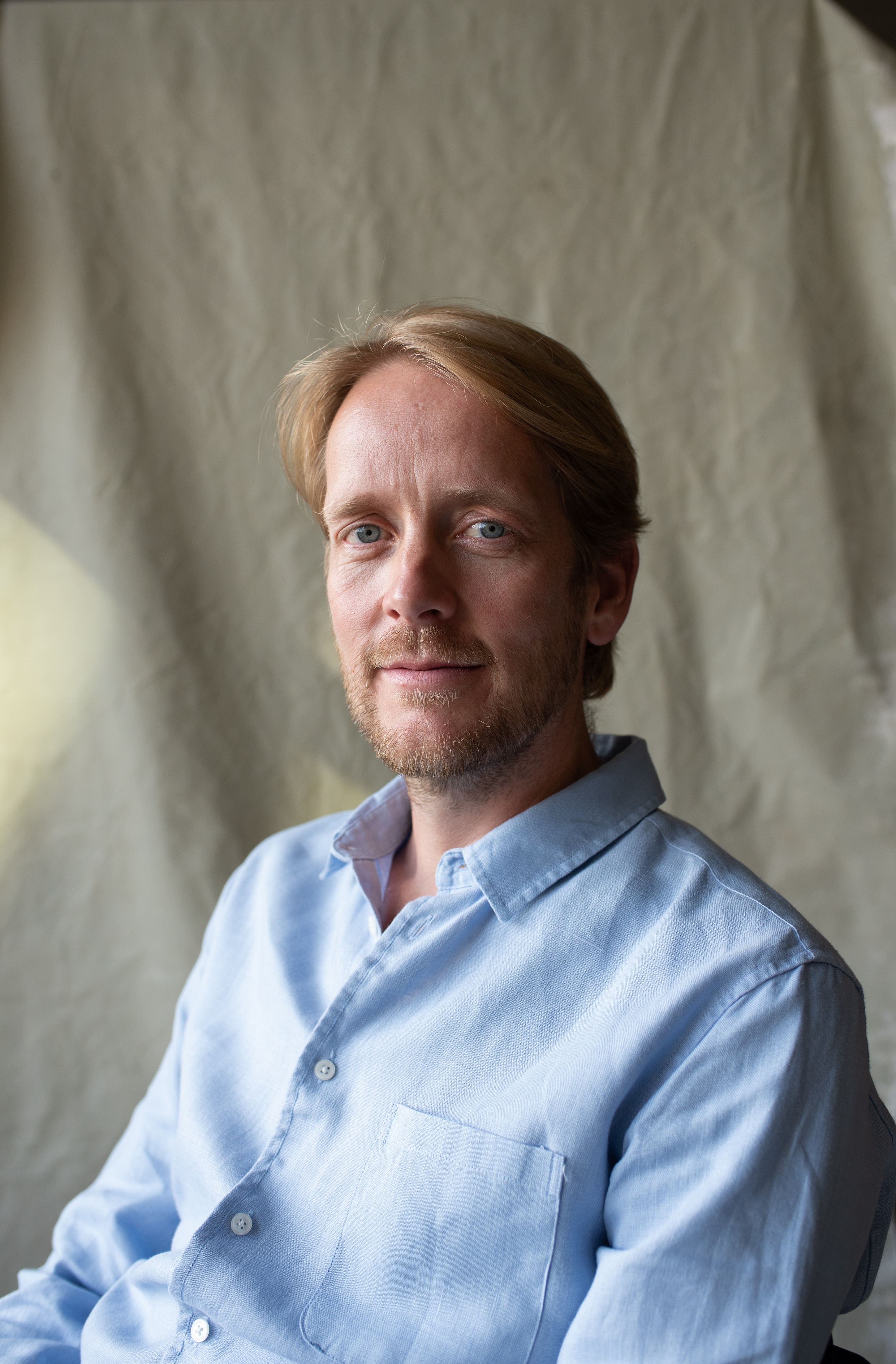 Een nieuwe hoofdredacteur, een vernieuwd Vrij Nederland: ‘Het is een ...