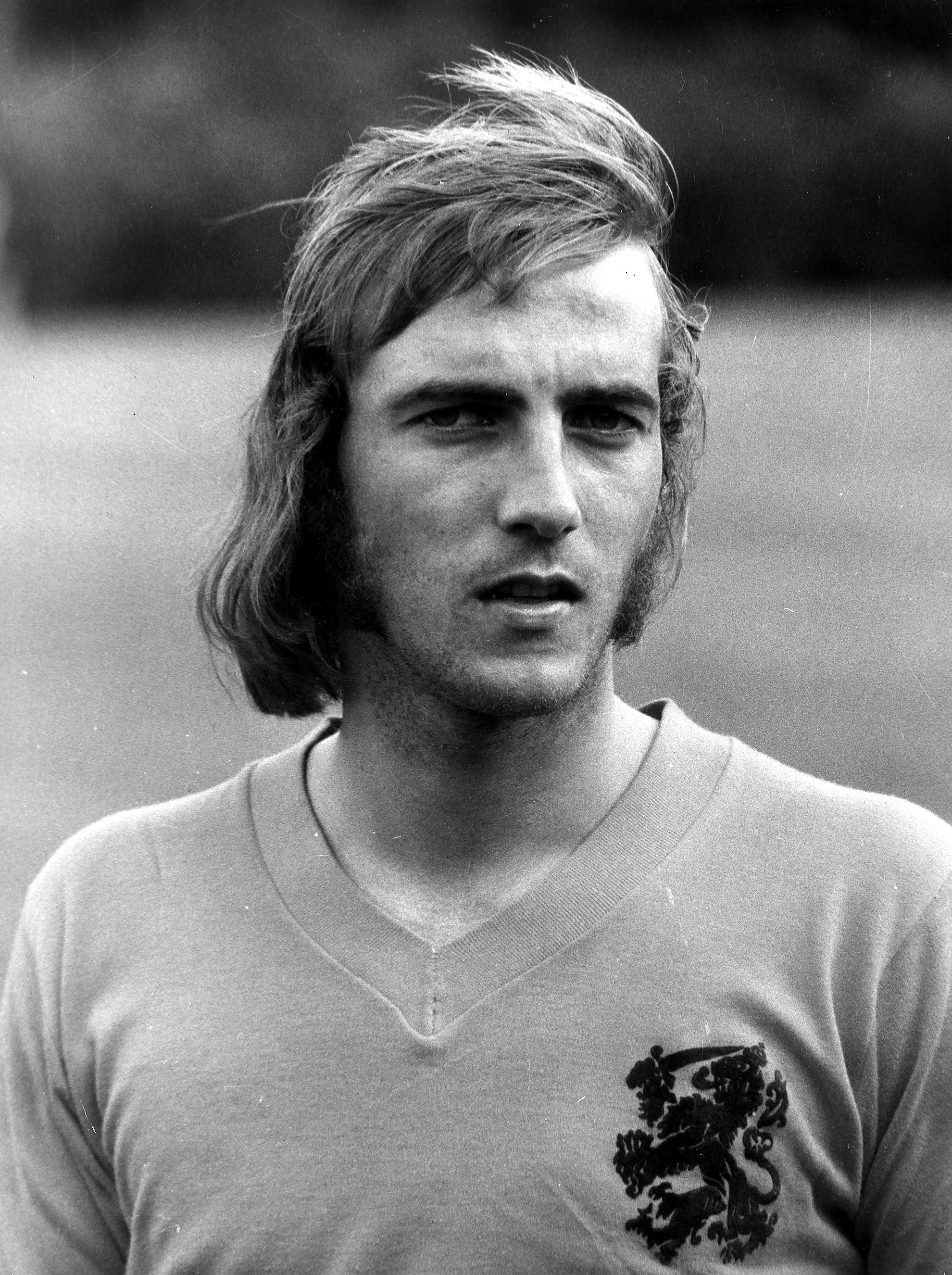 Wie werd opgejaagd door Johan Neeskens (1951-2024), kon maar beter meteen de bal inleveren | Het ...
