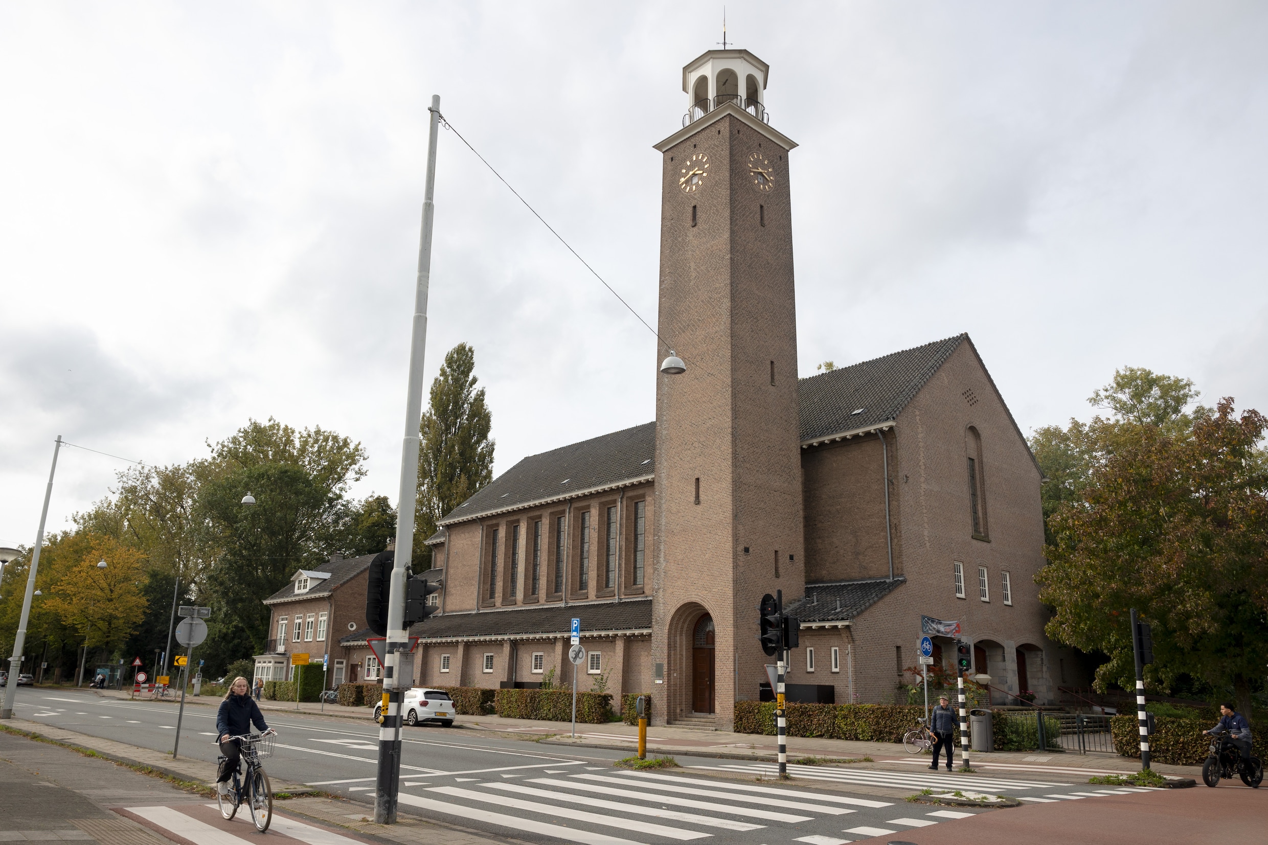 Het Amsterdam van olympisch atleet Elvis Afrifa: ‘Ik vind Artis niet ...